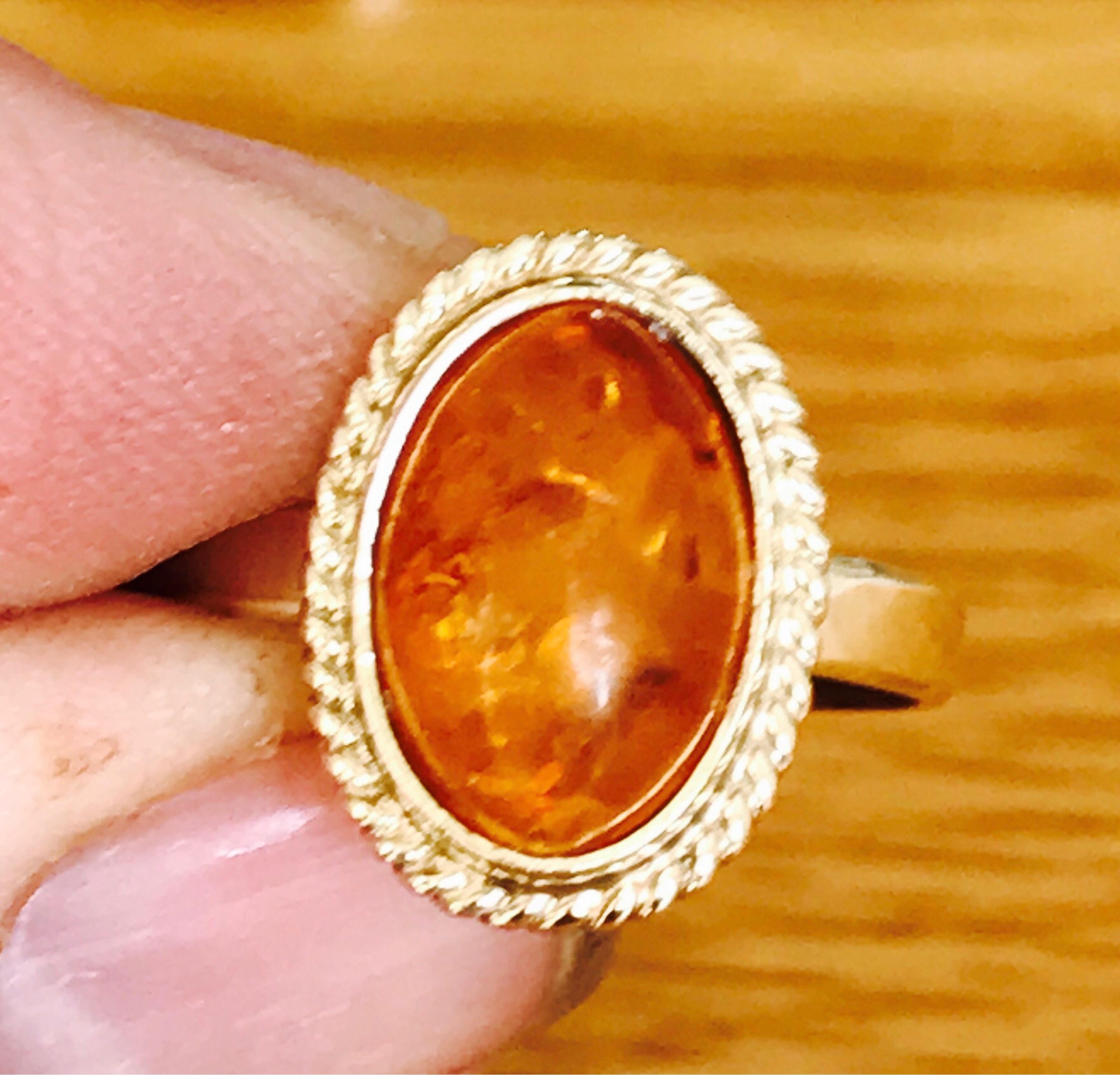 Stunning vintage 9ct yellow gold Amber ring **Reserved for Kjetil**