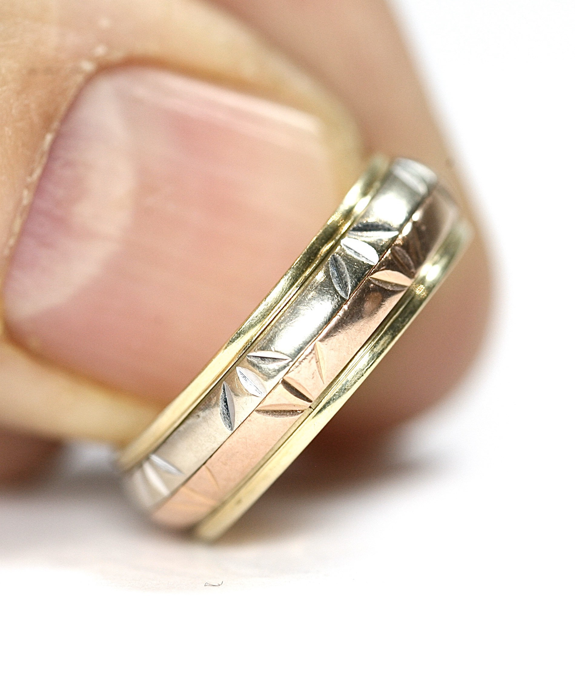 Stunning vintage 14ct three colour gold Spinner ring - fully hallmarked ... Stunning vintage 14ct three colour gold Spinner ring - fully hallmarked ...