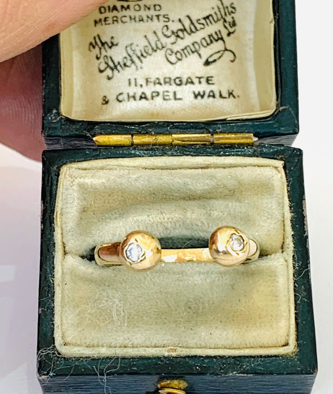 Vintage 9ct gold torque ring with Cubic Zirconia - fully hallmarked ...