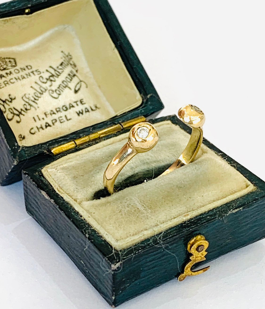 Vintage 9ct gold torque ring with Cubic Zirconia - fully hallmarked ...