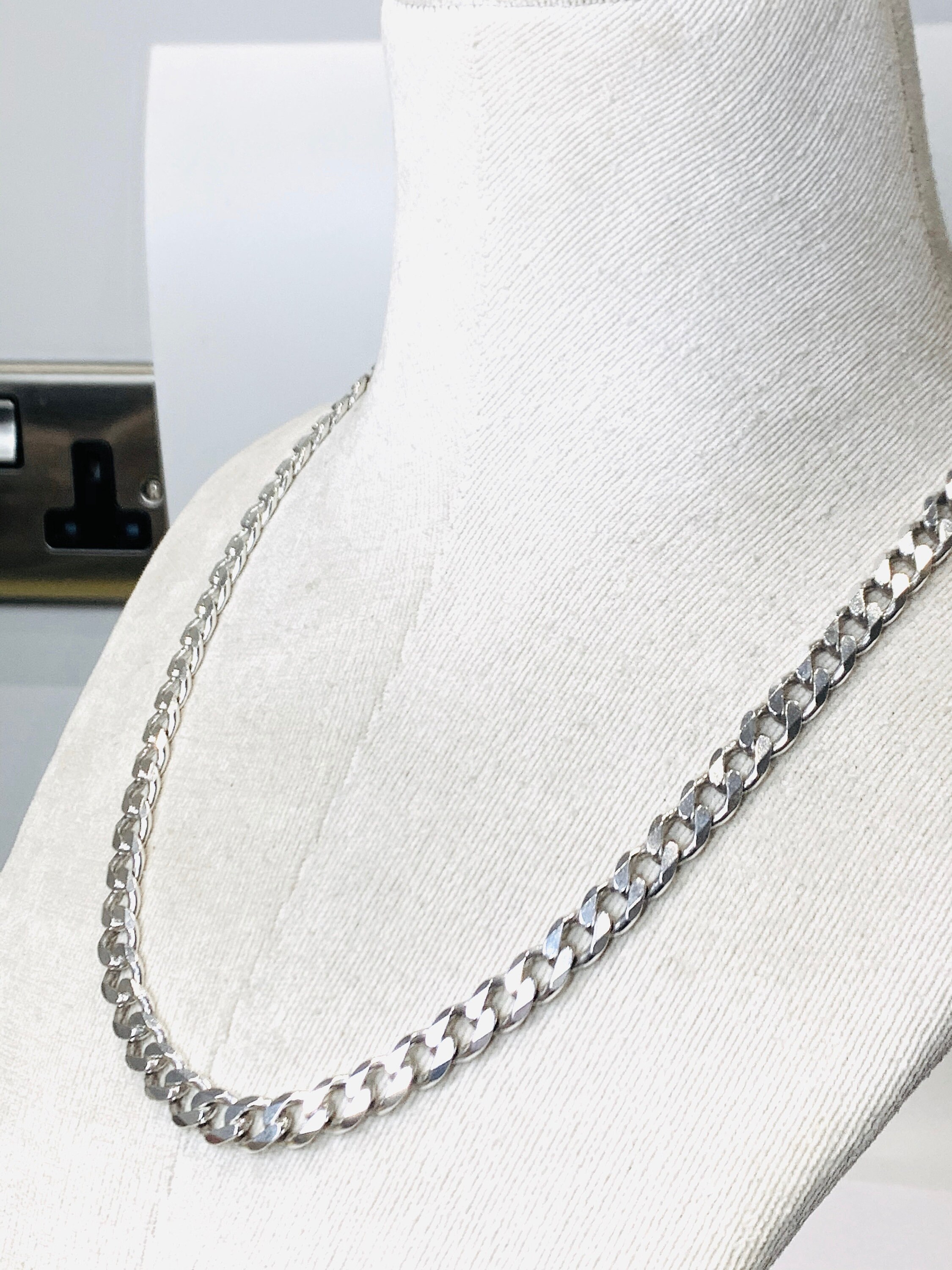 Superb vintage heavy 22 inch sterling silver curb link chain - fully ...