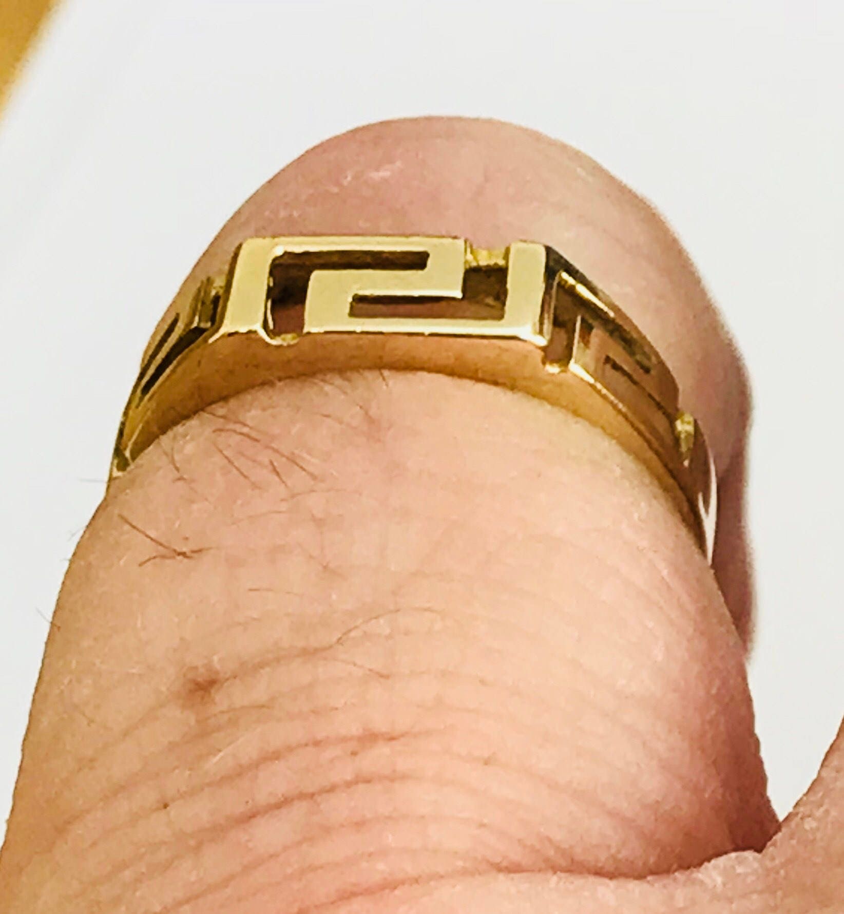 Stunning vintage 14ct gold Greek Key ring