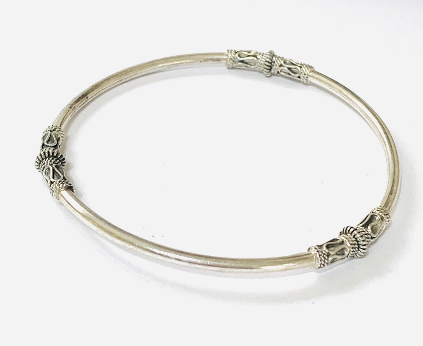 Stunning vintage sterling silver Byzantine bangle - stamped 925