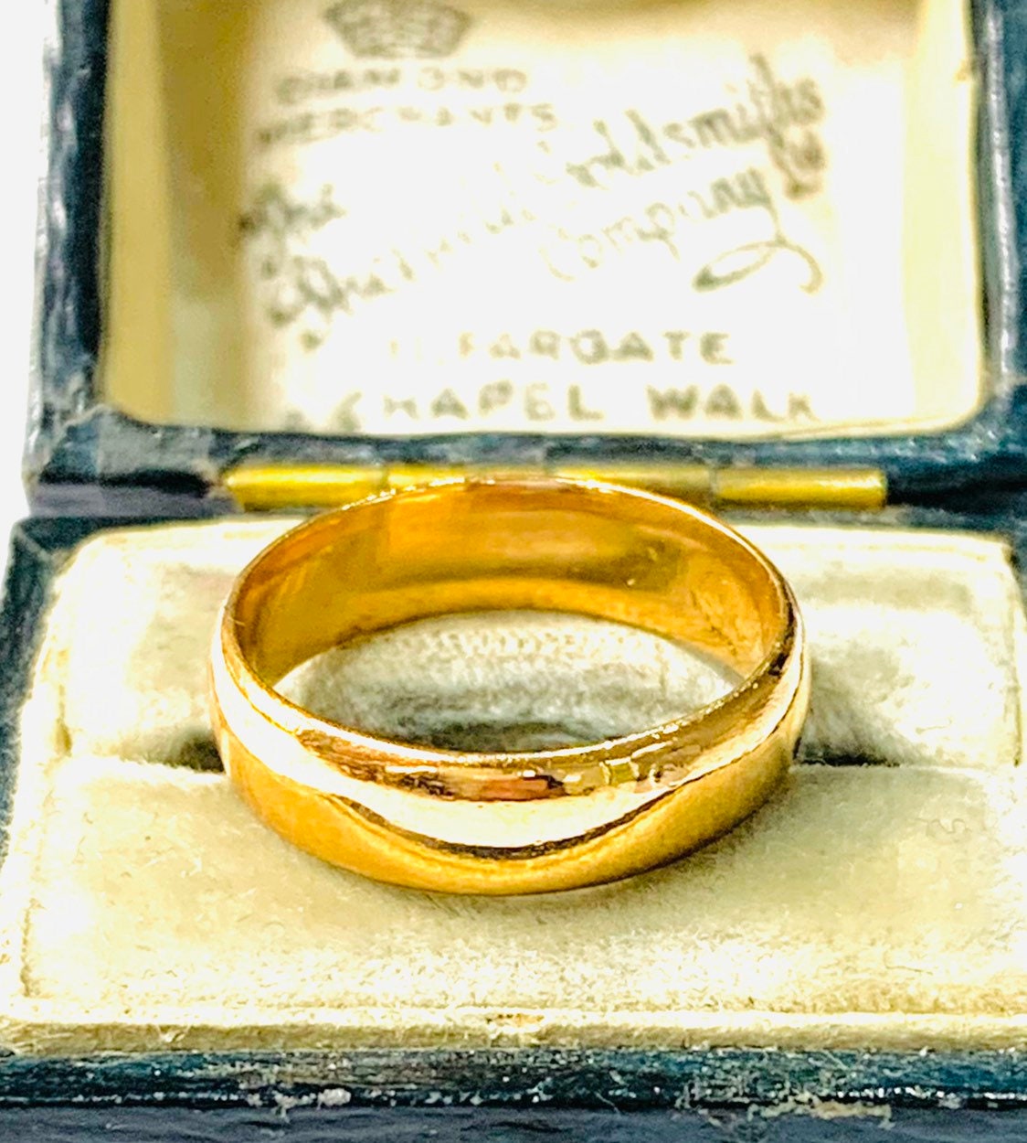 Stunning 100 year old 22ct gold wedding ring - Birmingham 1919 - size H - 4