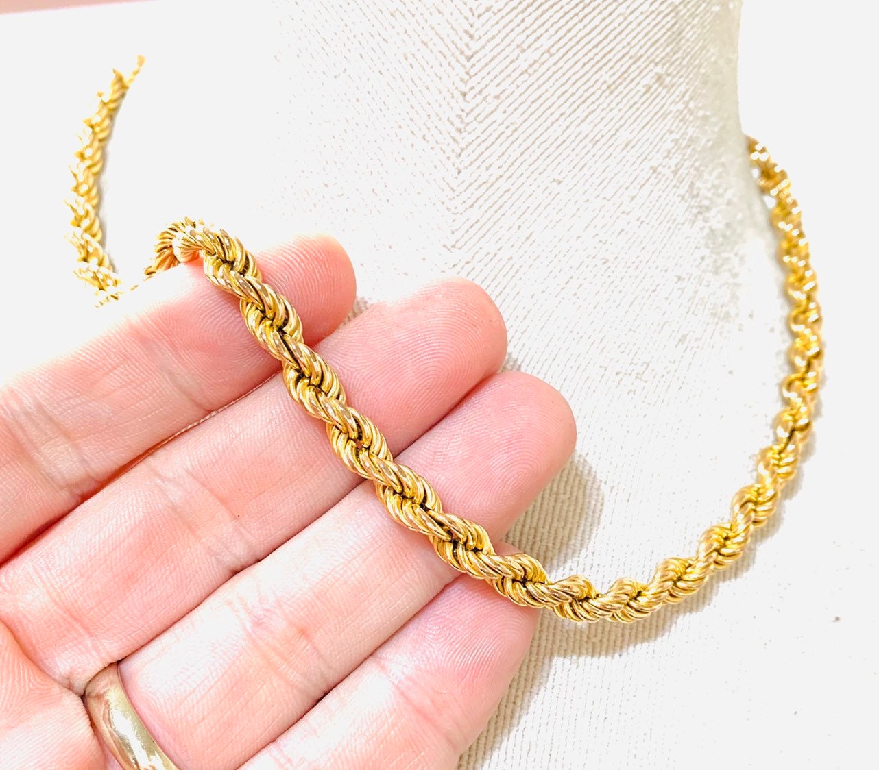 Superb vintage thick heavy 9ct gold 18 inch rope twist chain - fully ...