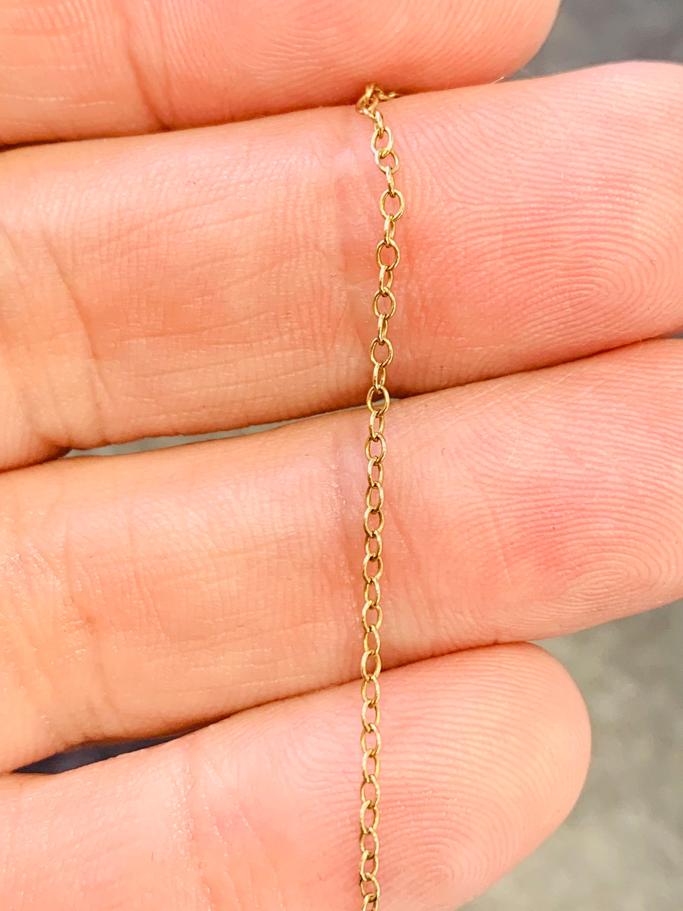 Vintage 9ct yellow gold 21 inch fine link chain