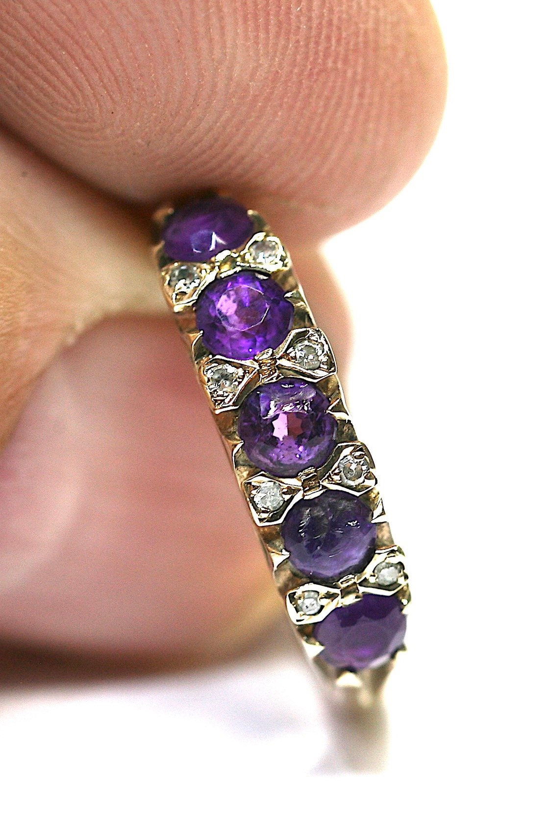 Superb vintage 9ct yellow gold Amethyst and Diamond ring - fully hallmarked - size O or US 7