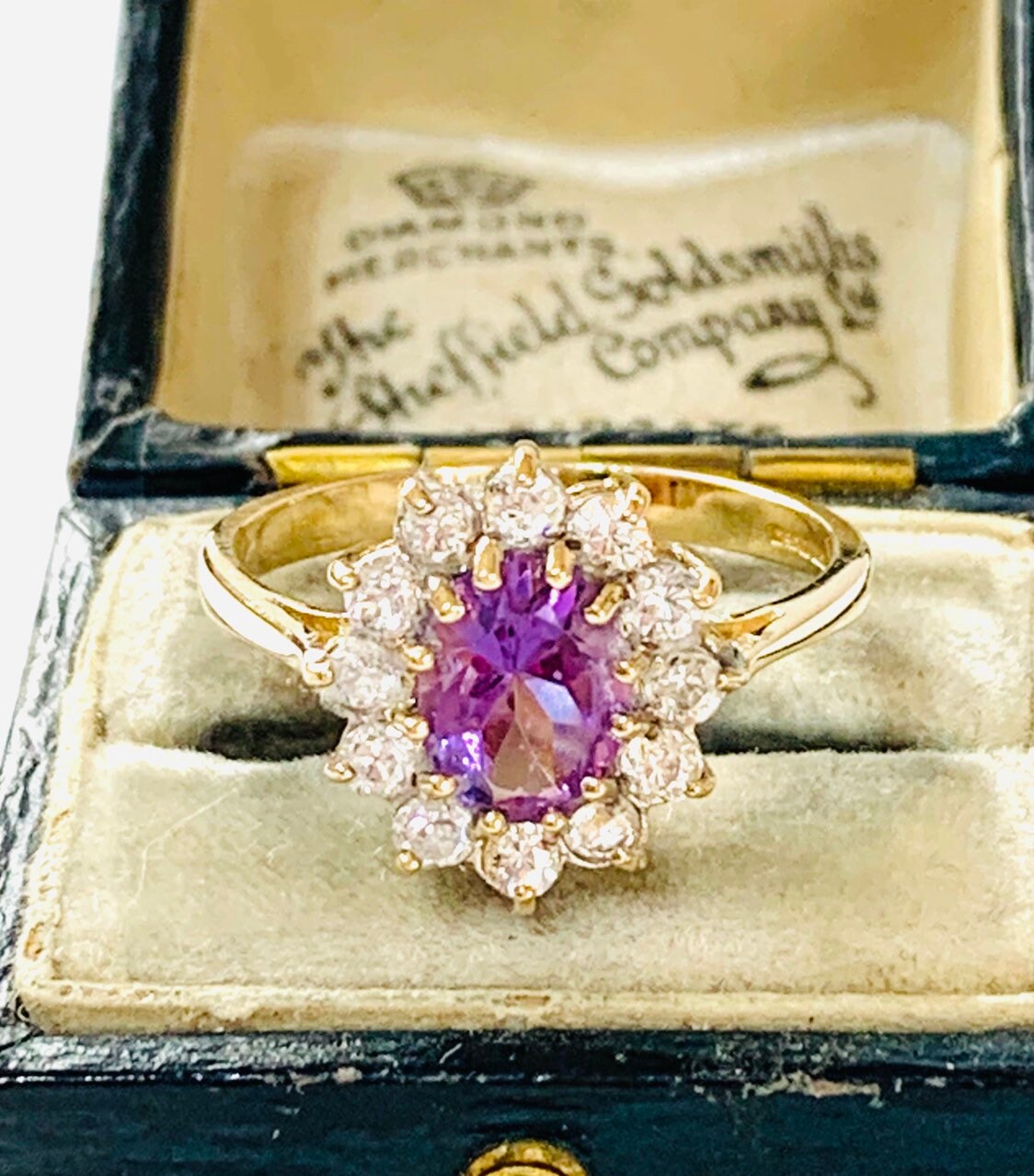 Sparkling vintage 9ct gold Amethyst and Cubic Zirconia cluster ring - fully hallmarked - size P ...