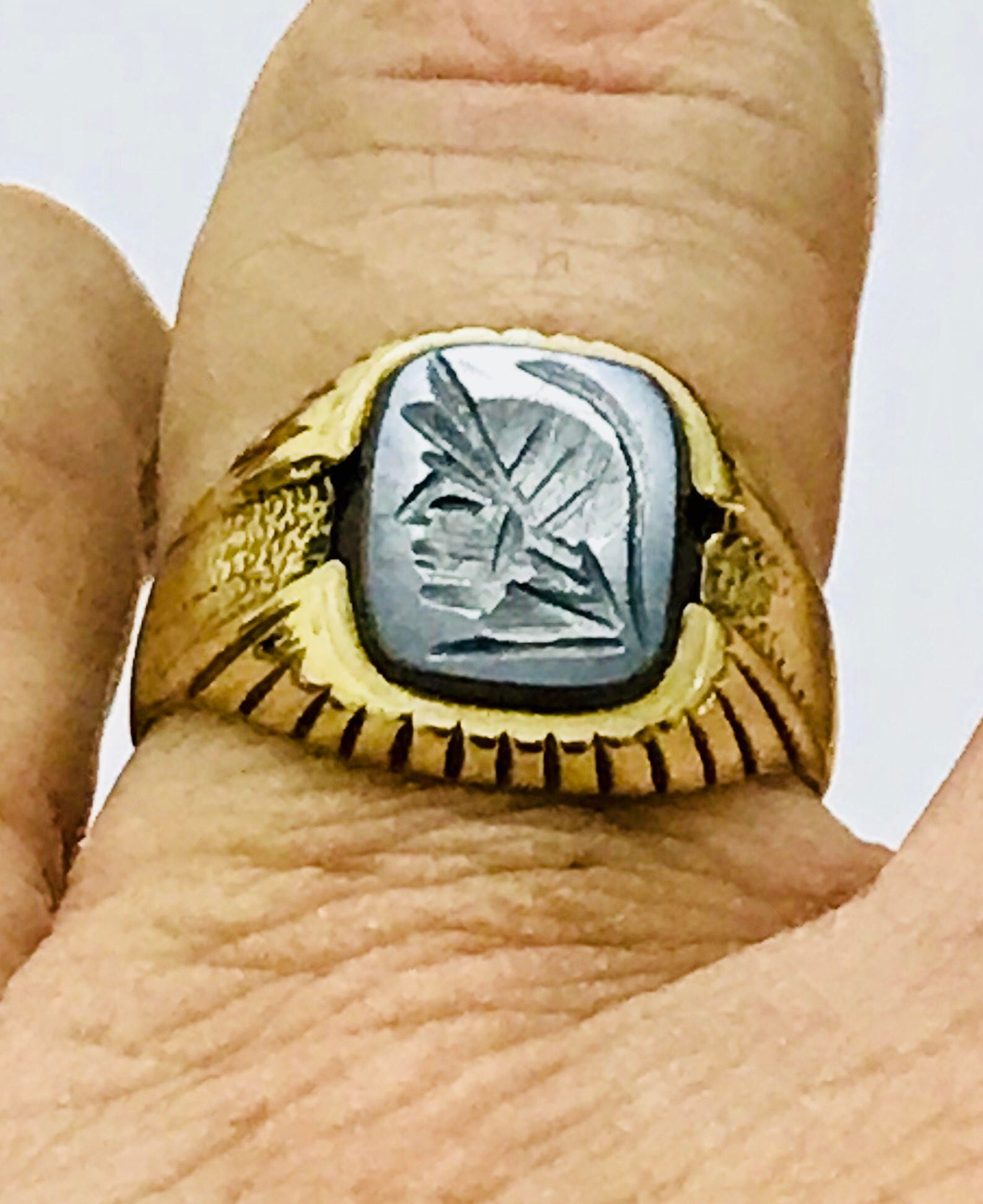 Superb vintage 9ct yellow gold Men's hematite Roman Centurion signet ...