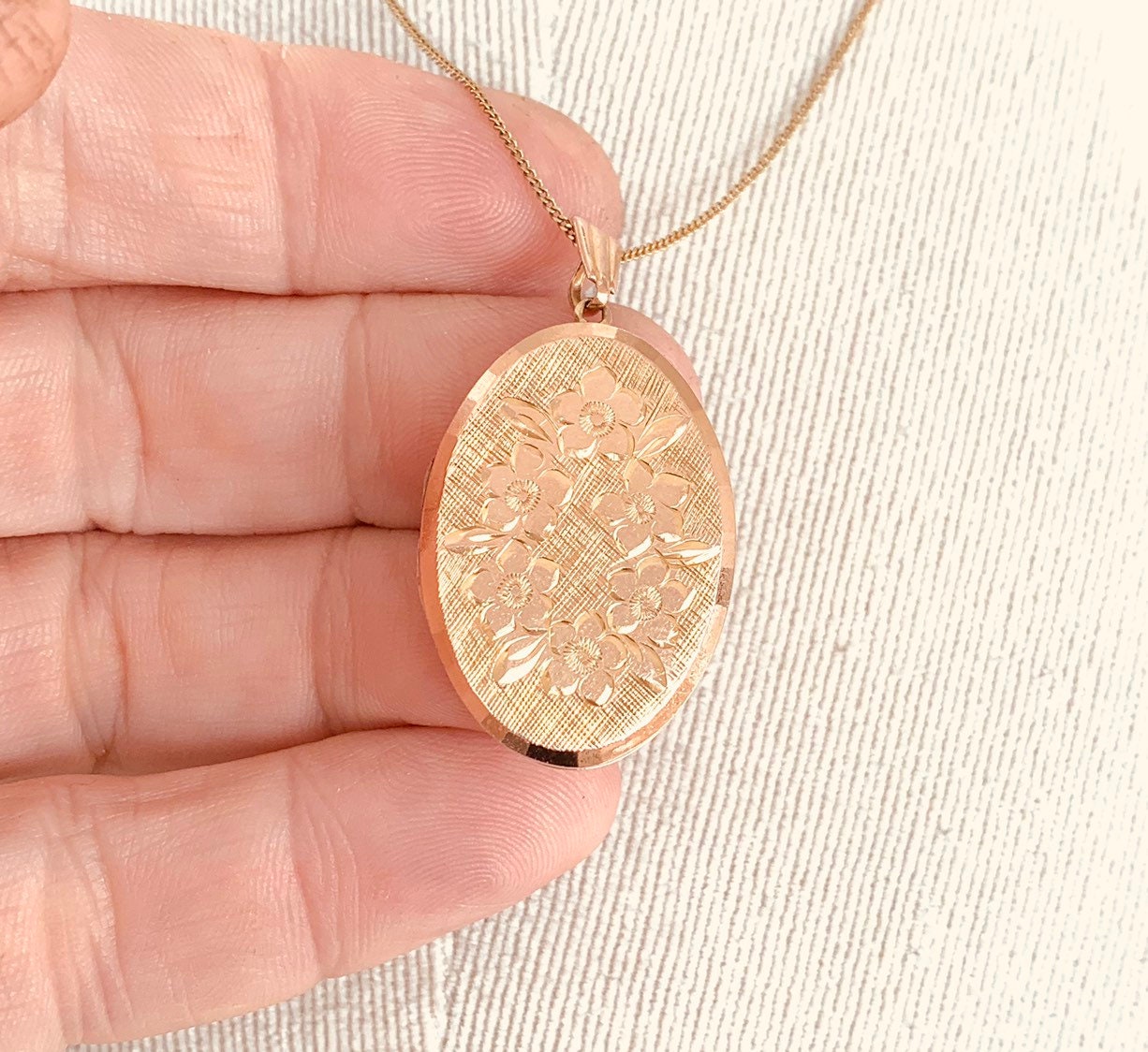 Stunning vintage 9ct rose gold double locket - hallmarked London 1979