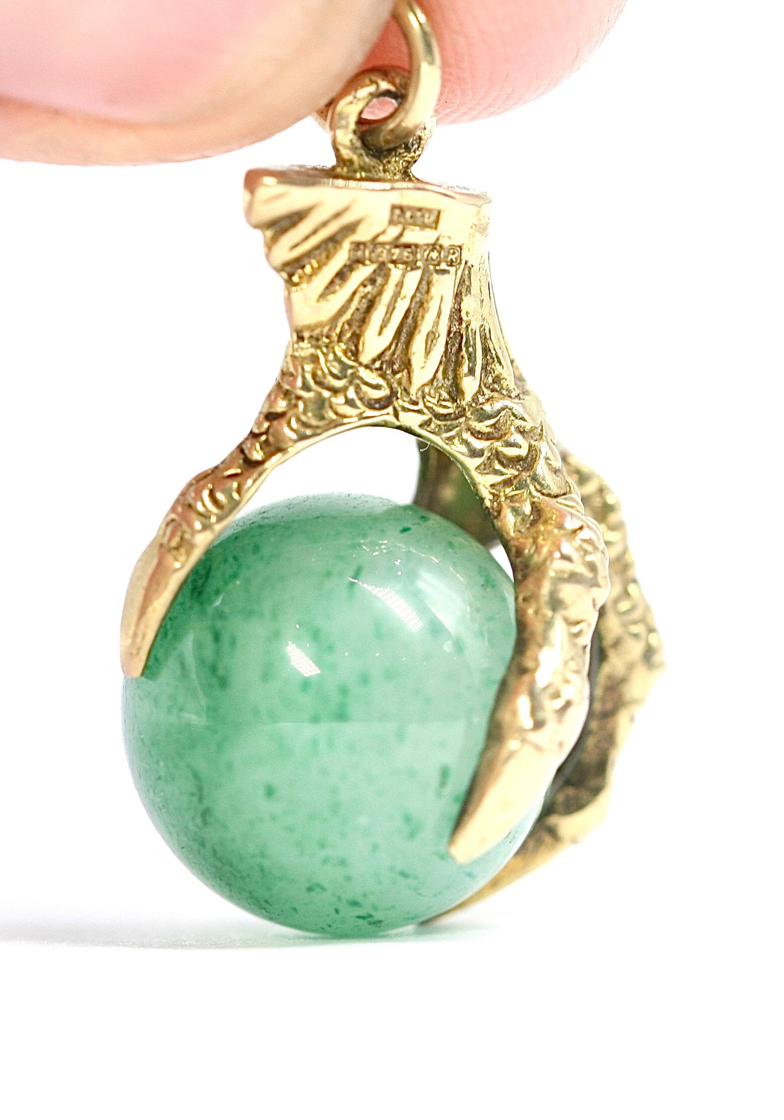 Superb large vintage 9ct gold and green stone (Jade?) talon pendant ...