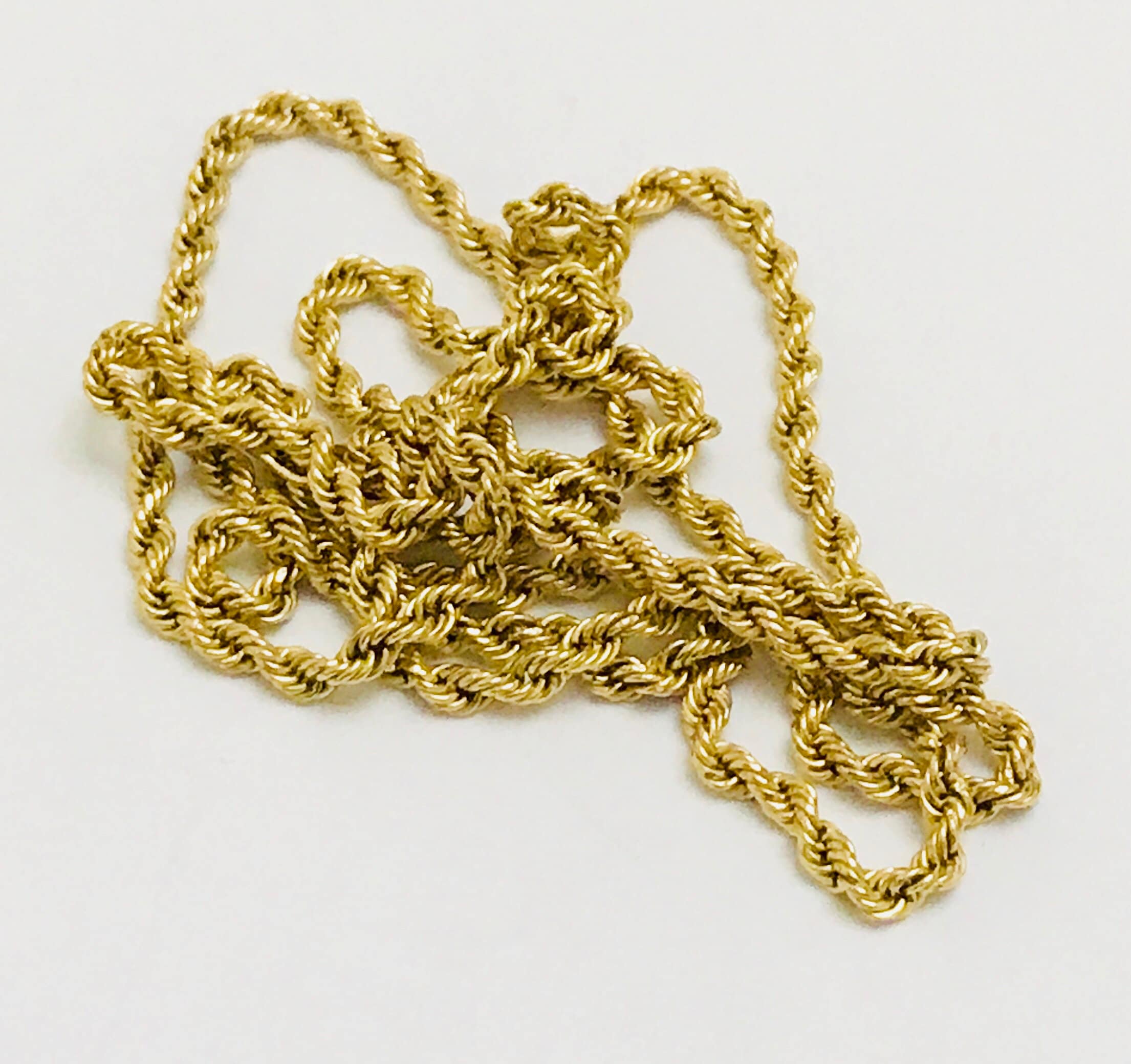 Lovely vintage 9ct yellow gold 21 inch Rope chain - fully hallmarked
