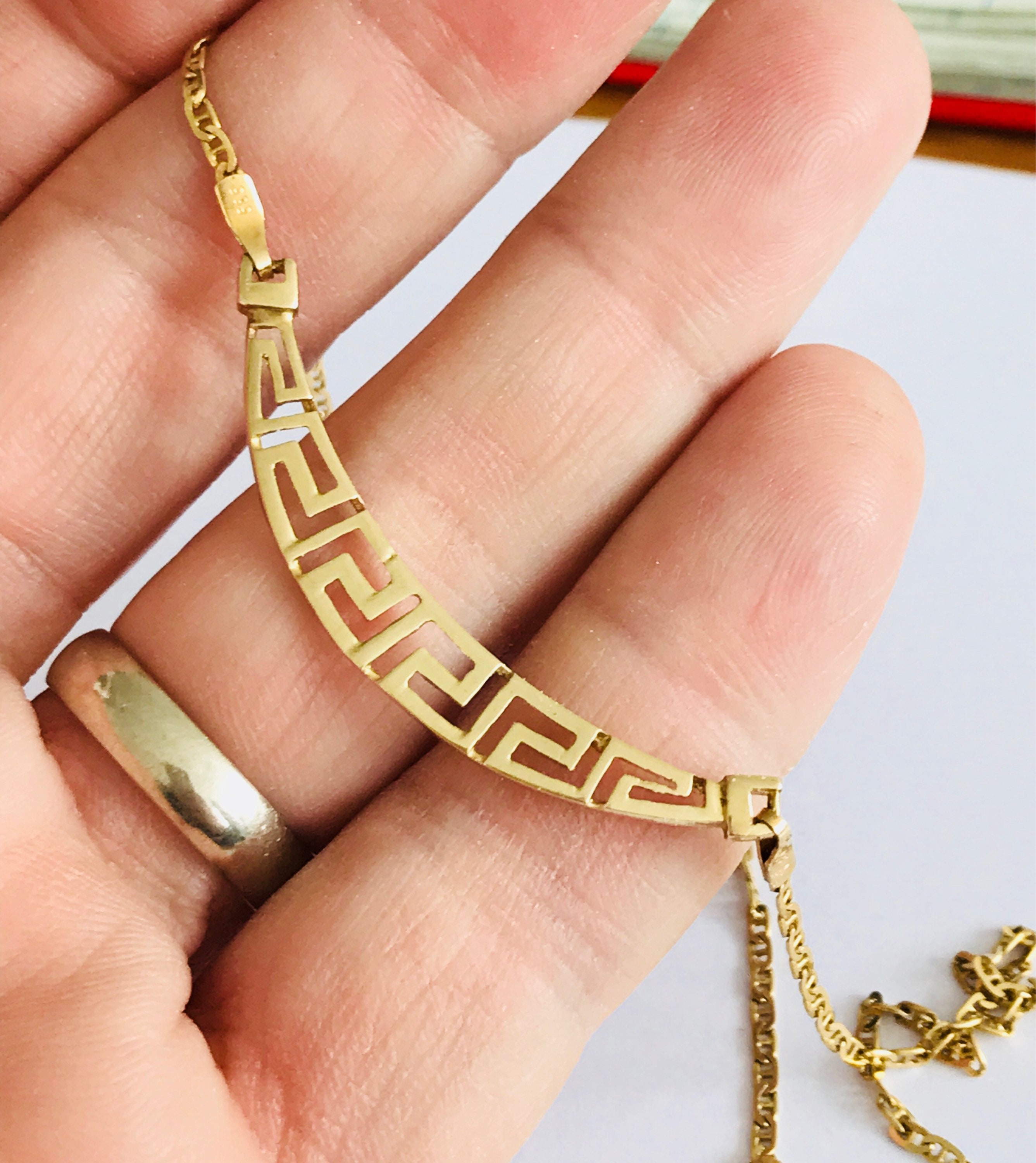 Super vintage 14ct yellow gold Greek Key necklace - fully hallmarked
