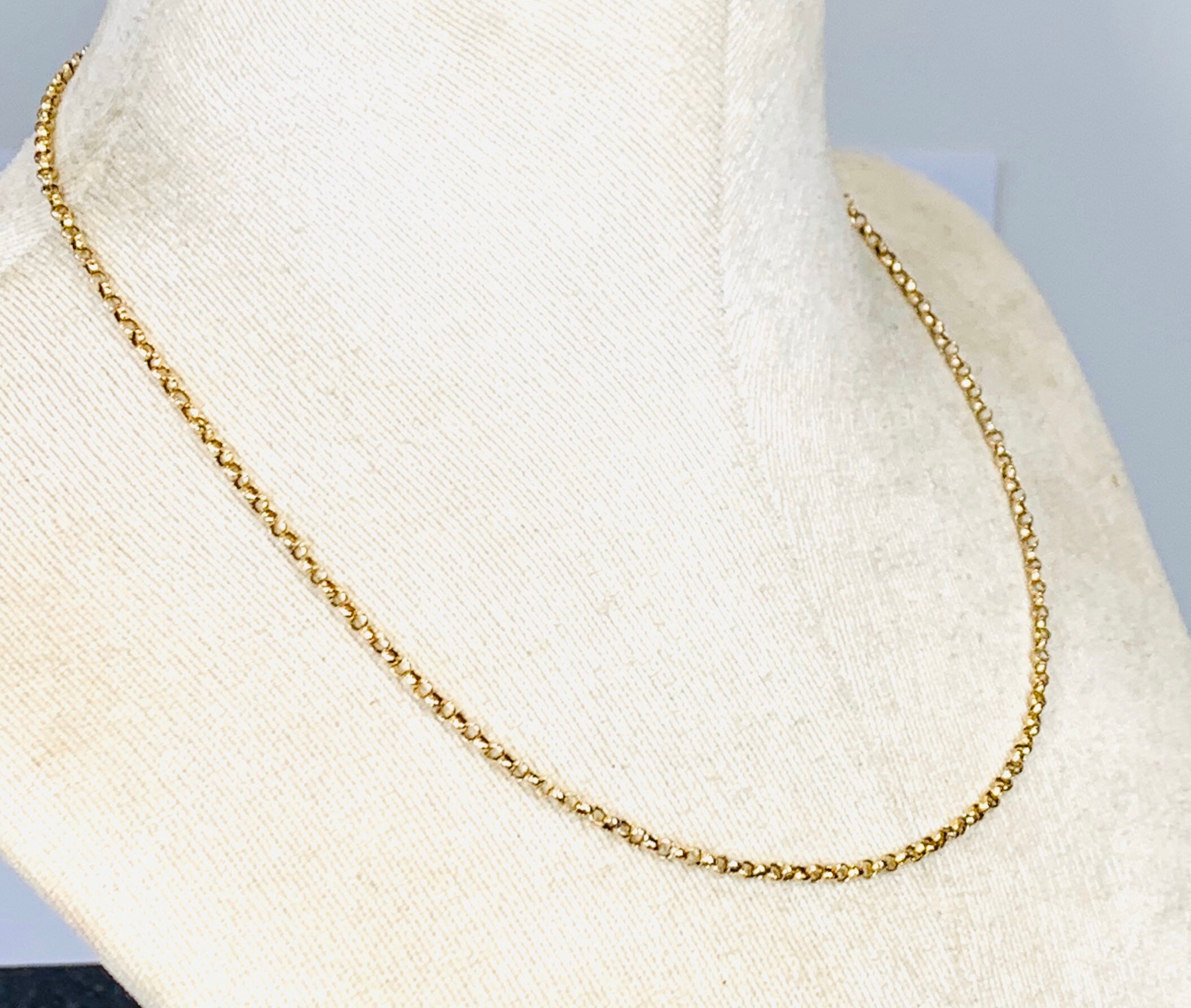Antique 9ct gold 19 inch chain with barrel fastener ***Reserved***