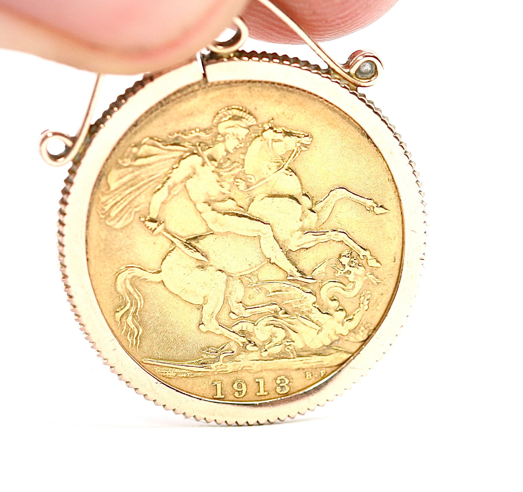Superb antique 22ct gold George V Full Sovereign pendant dated 1913