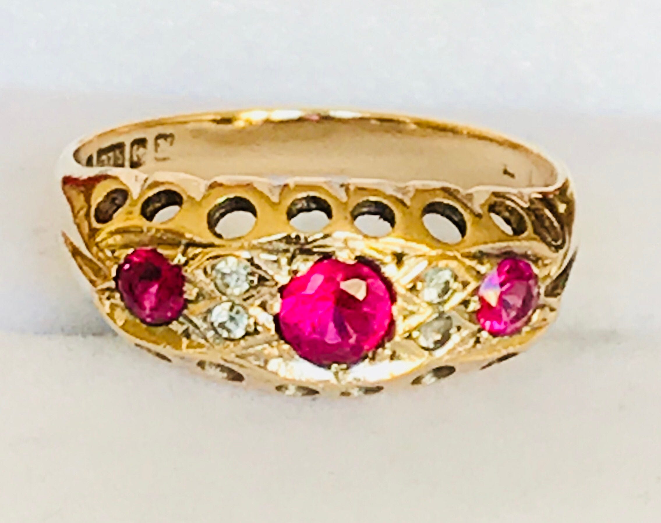 Beautiful vintage 9ct yellow gold boat ring with Rubies & Diamonds ...