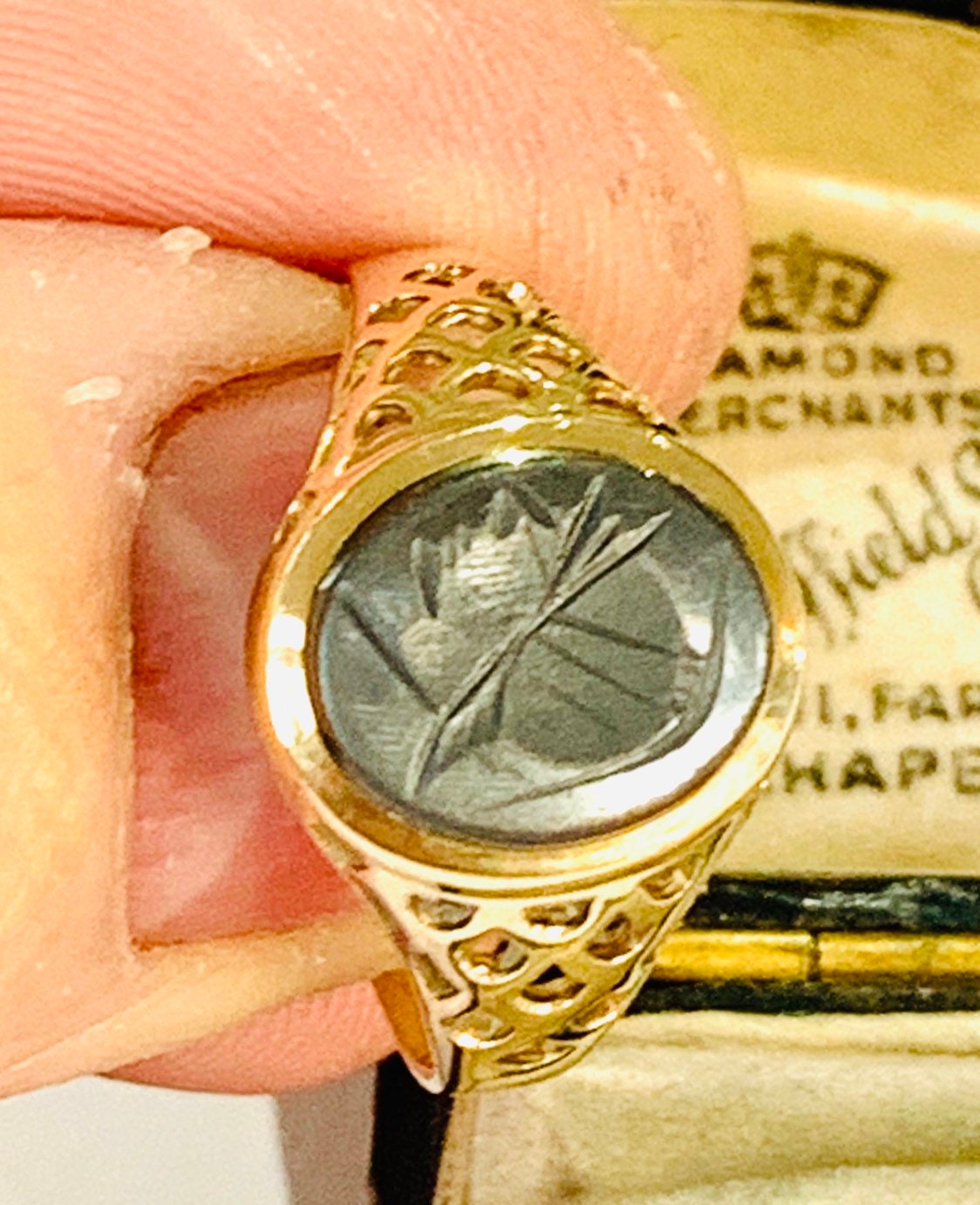 Stunning vintage 9ct yellow gold carved hematite Centurion ring - fully ...