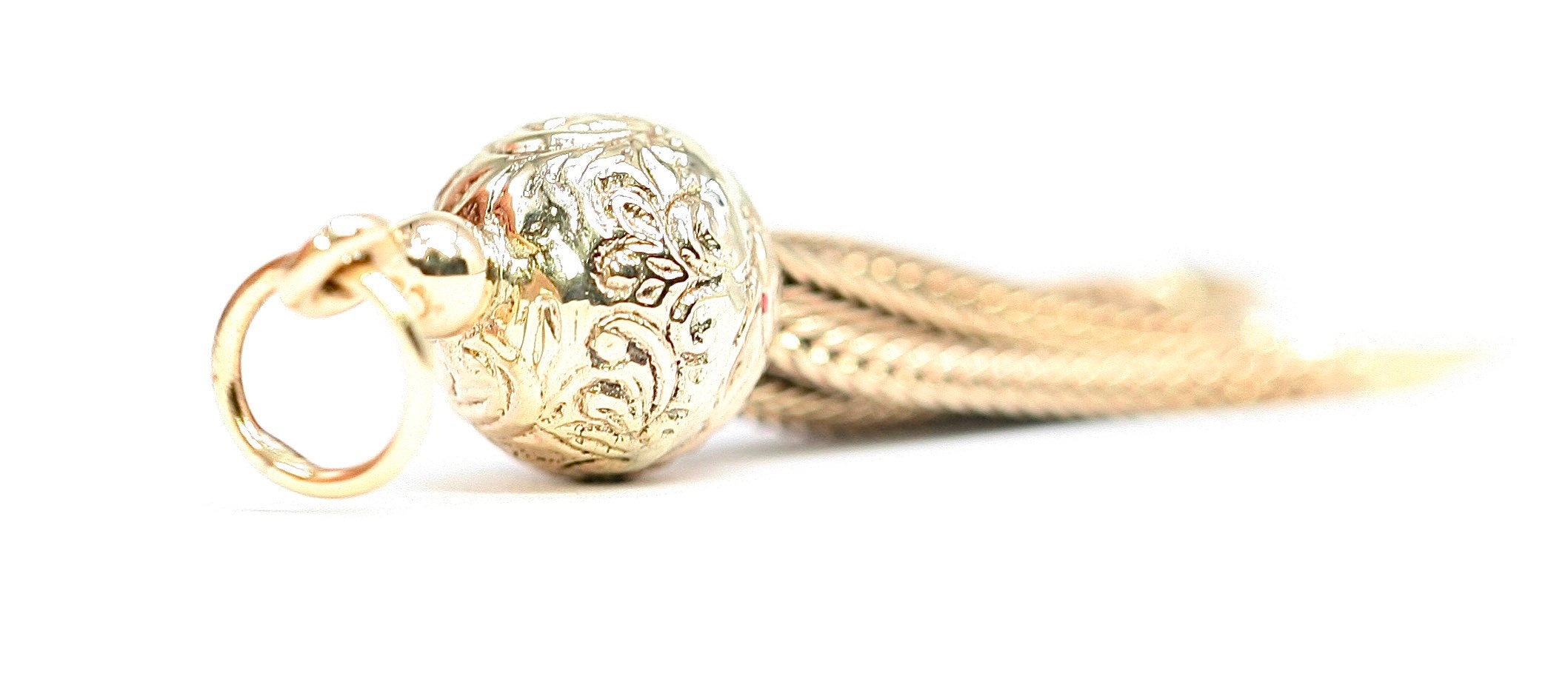 Superb vintage 9ct yellow gold Tassel pendant - fully hallmarked - 38mm