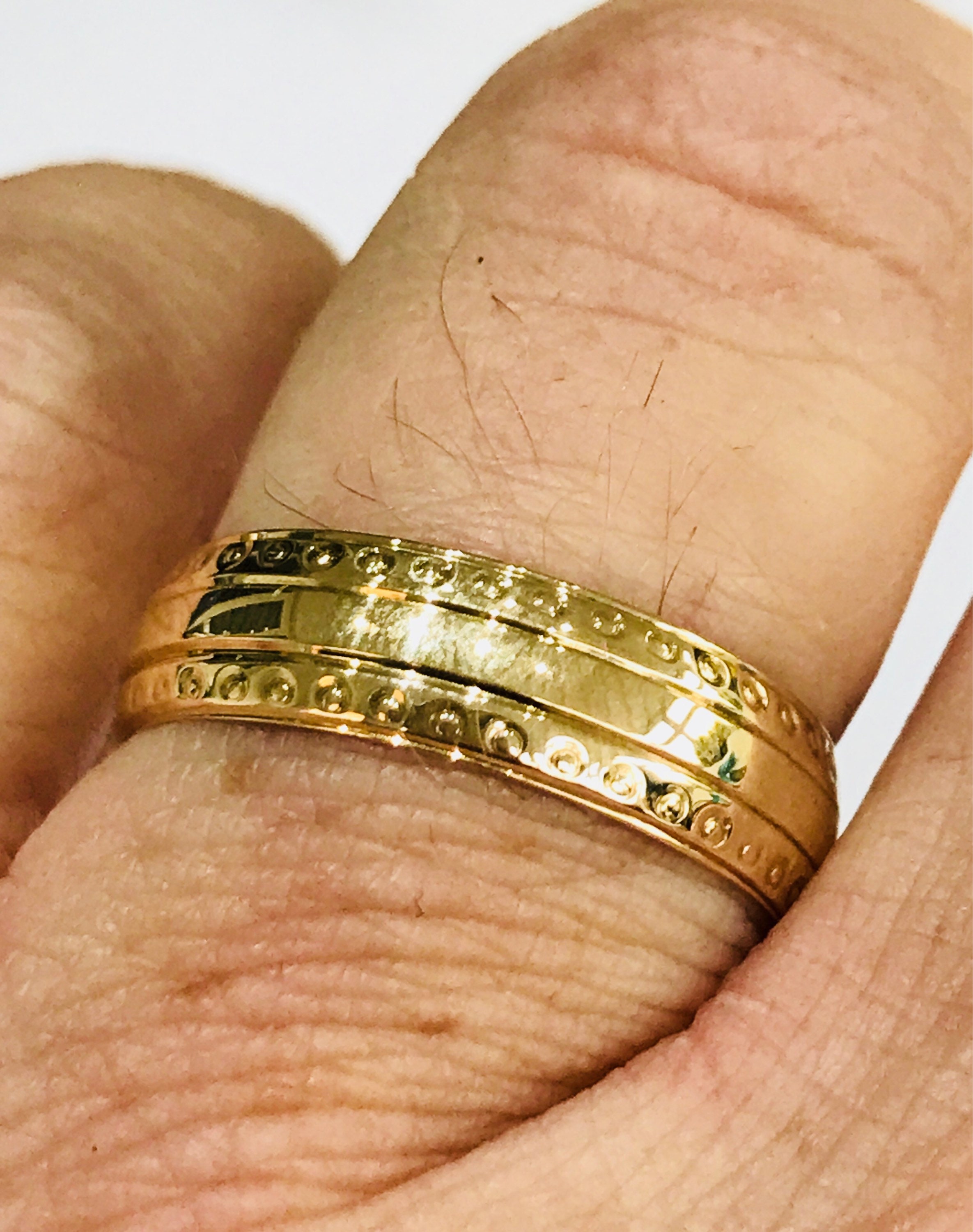 Vintage 9ct yellow gold Men's patterned edge wedding ring - fully ...