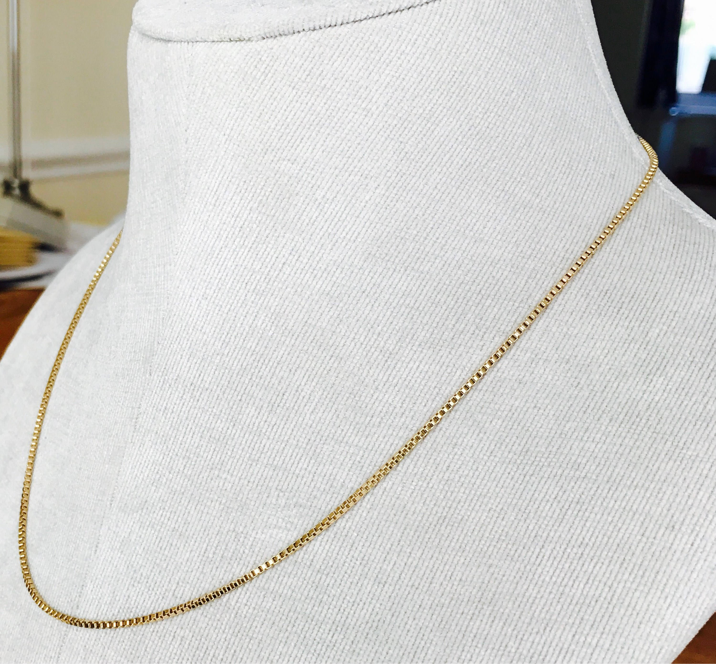 Superb quality vintage 9ct gold 20 inch box chain - Hallmarked