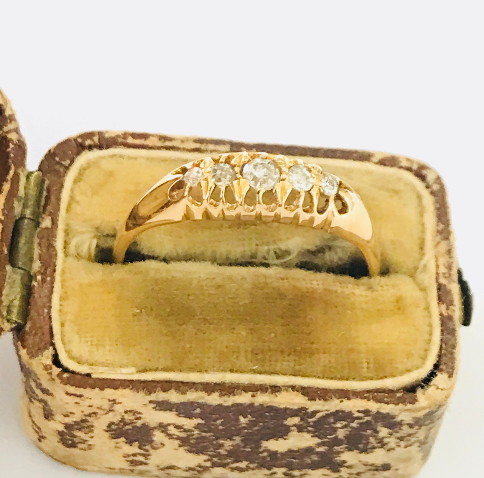 Stunning 103 year old antique 18ct gold Diamond ring - hallmarked ...