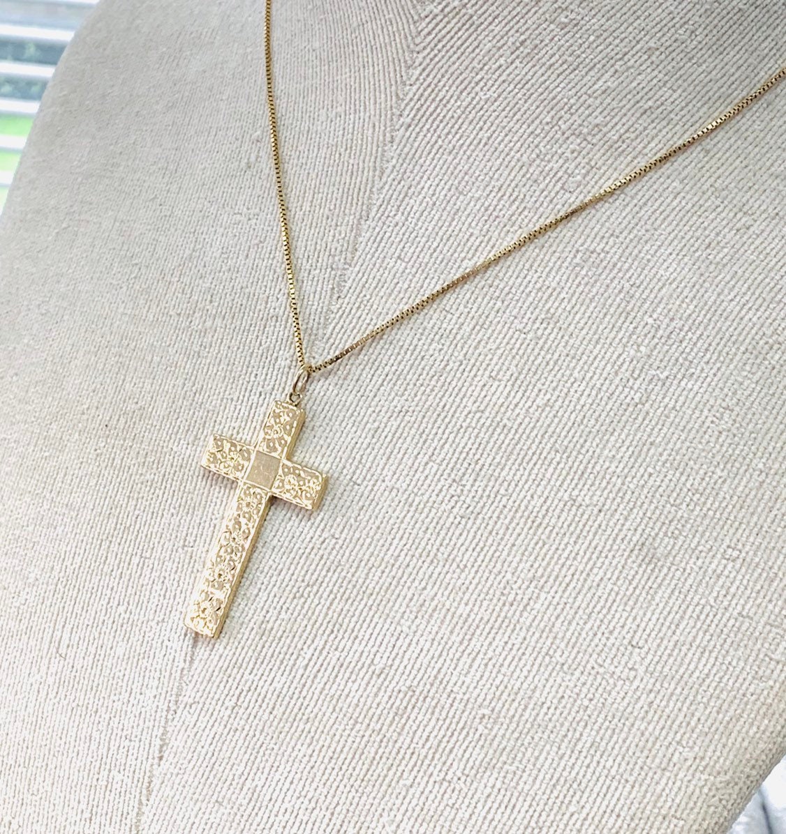 Stunning heavy vintage 9ct gold 16 inch embossed Cross necklace - fully ...