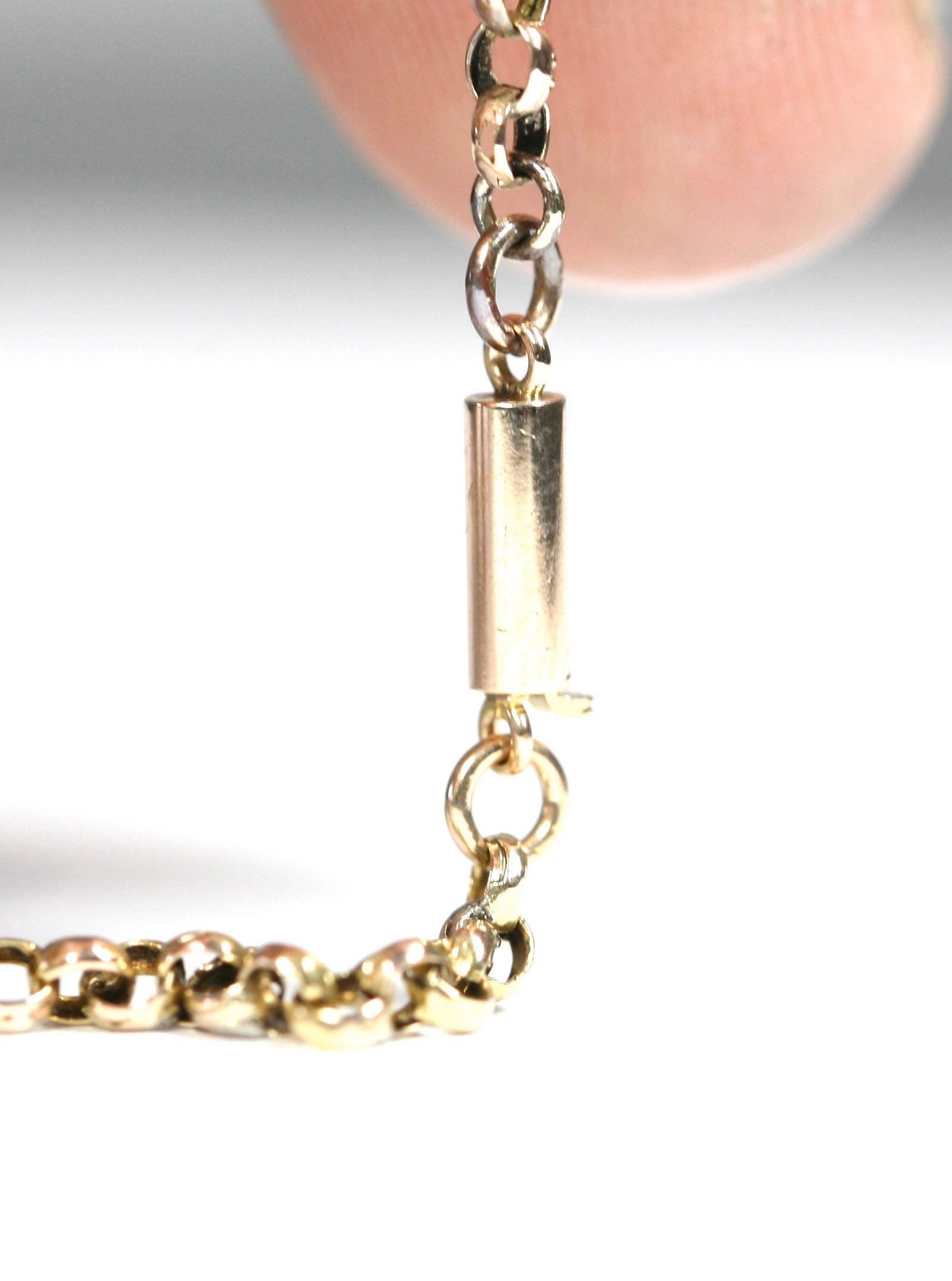 Antique 9ct gold 19 inch chain with barrel fastener ***Reserved***