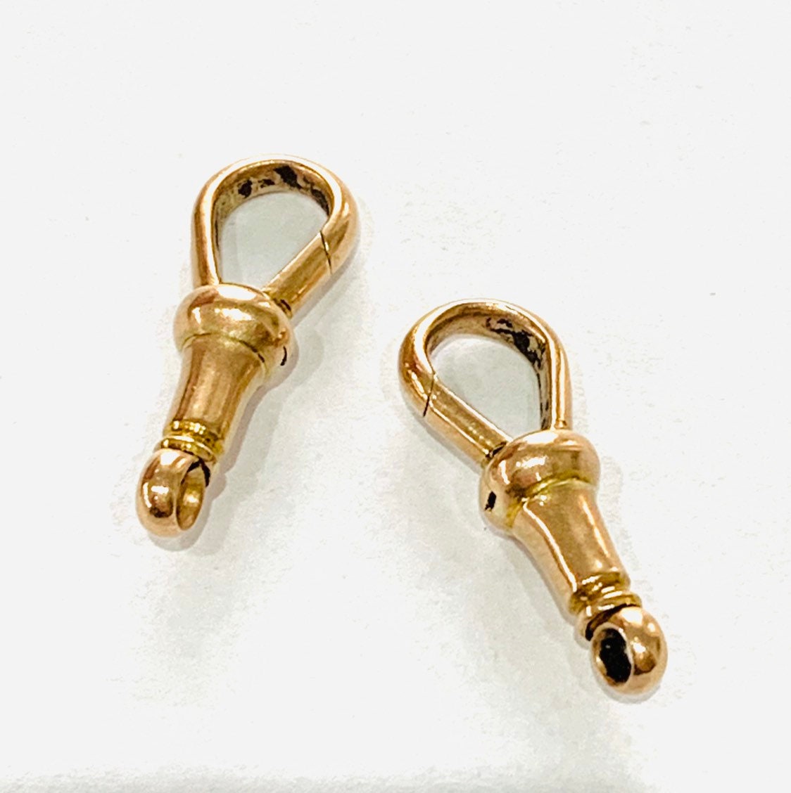 Stunning matching pair of antique 9ct rose gold Albert chain dog clips ...