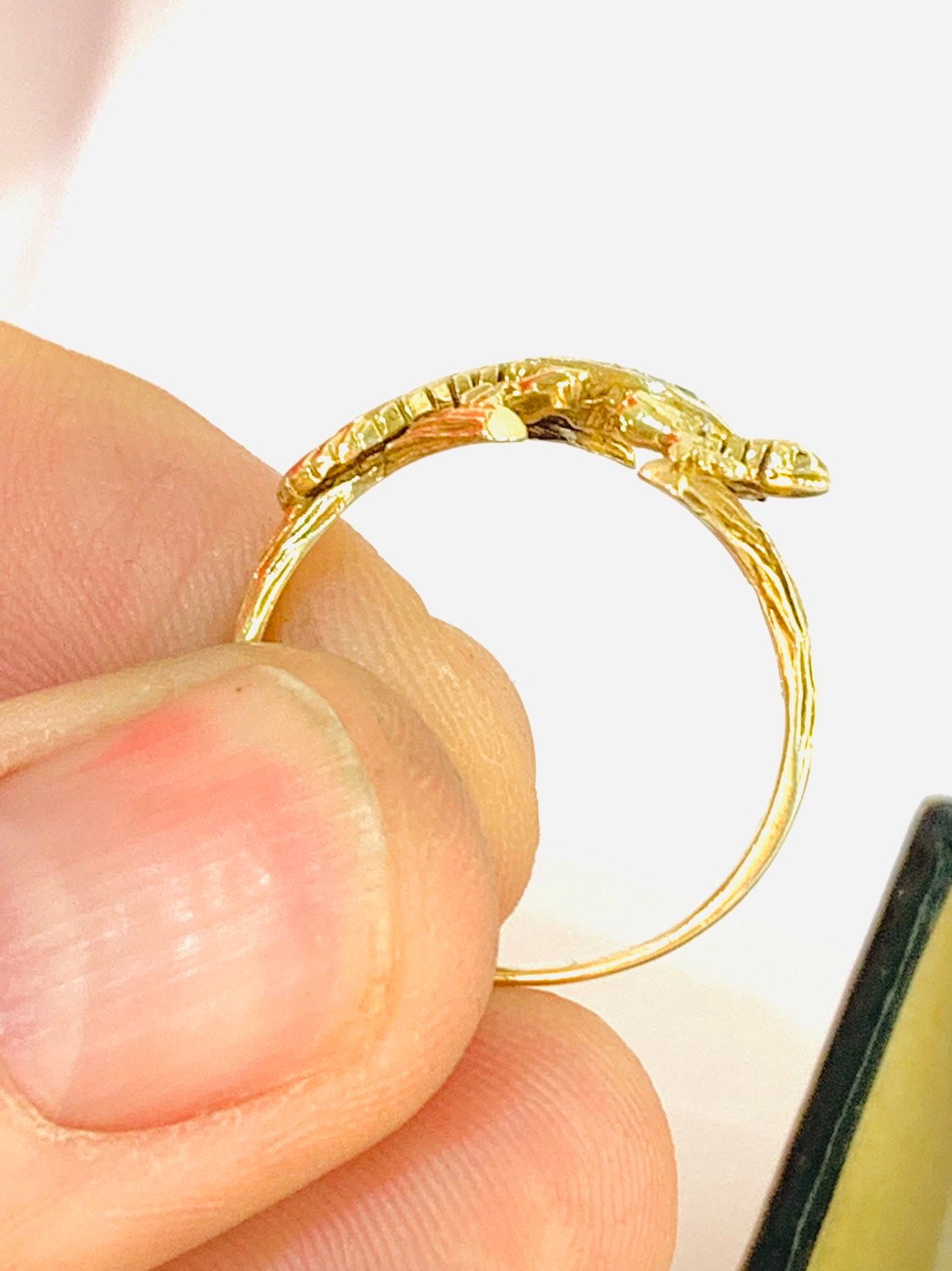 Superb rare vintage 9ct yellow gold Diamond Lizard ring - hallmarked ...