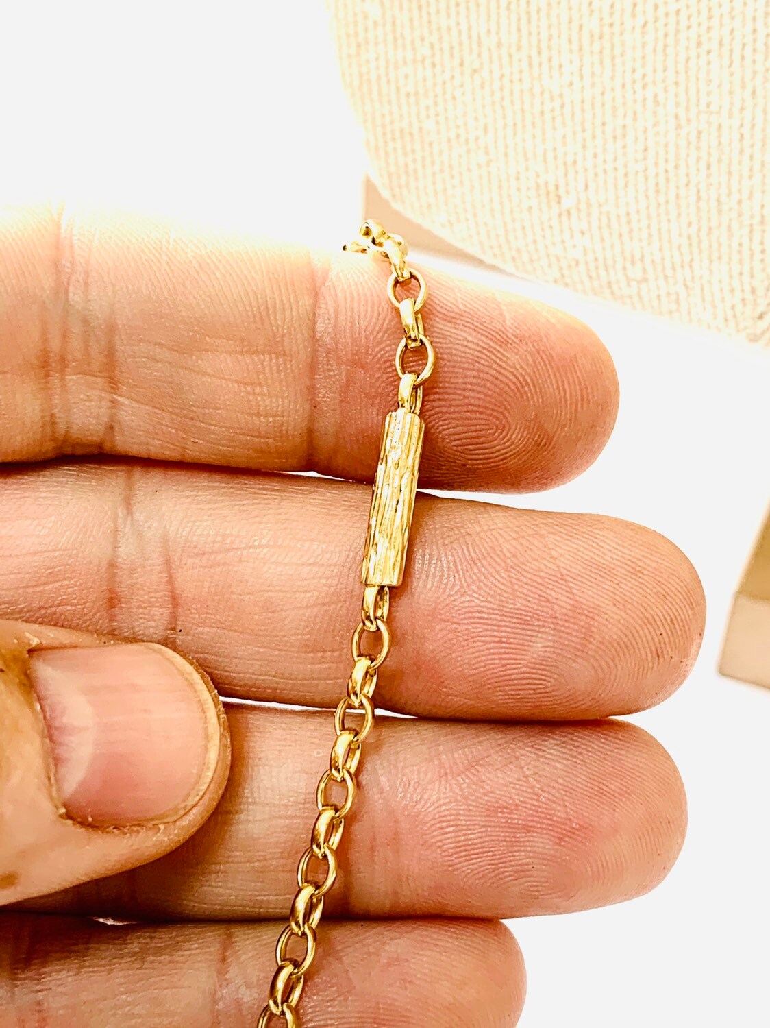 Stunning antique 9ct yellow gold 60 inch Muff chain - fully hallmarked