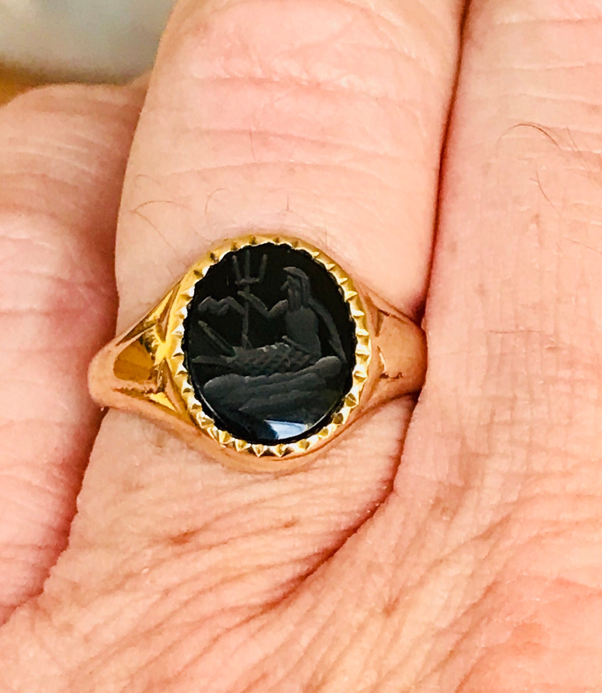 Unusual vintage 9ct yellow gold signet ring with Neptune intaglio ...