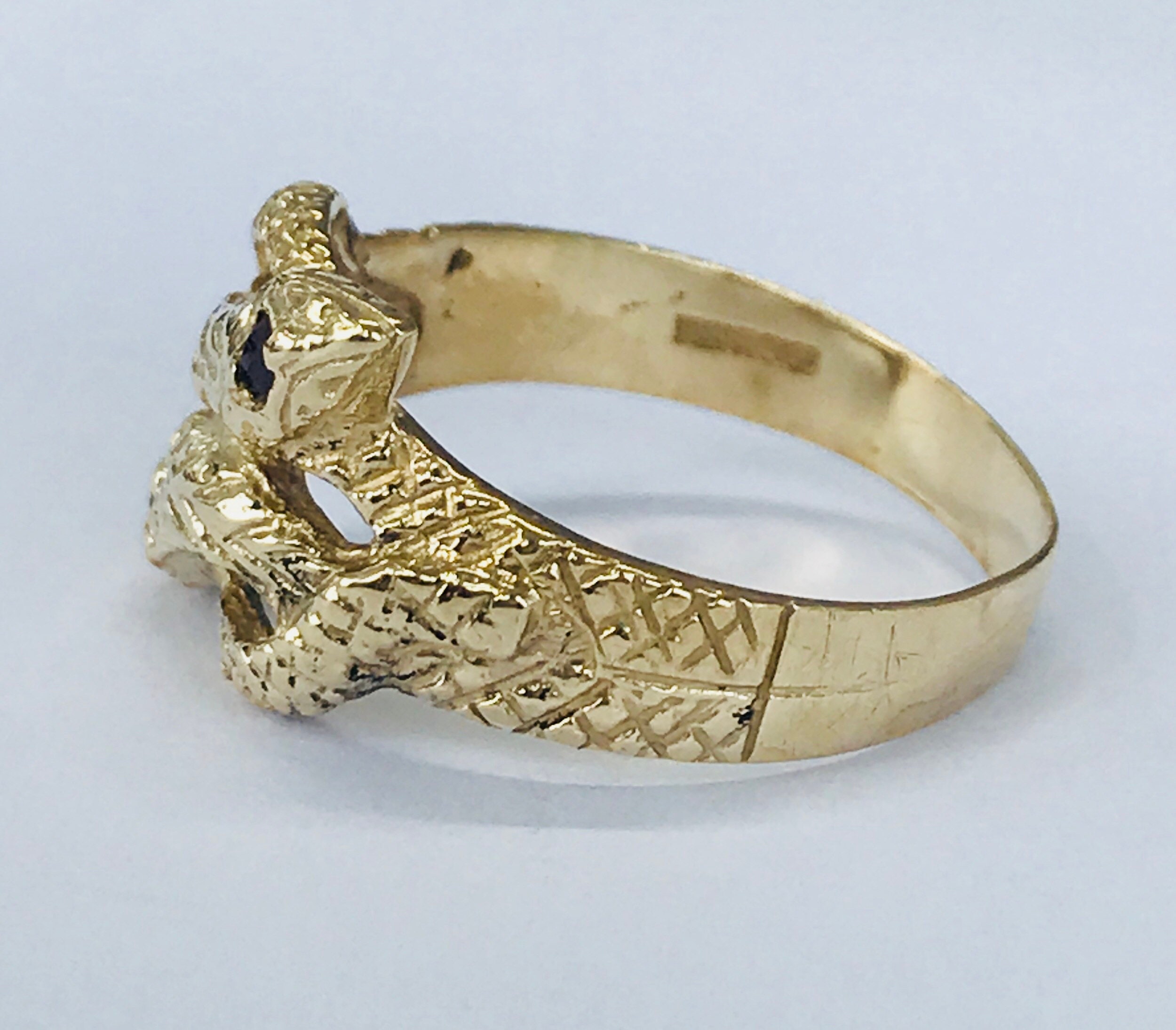 Superb vintage 9ct yellow gold Men's double Snake ring with Garnets ...
