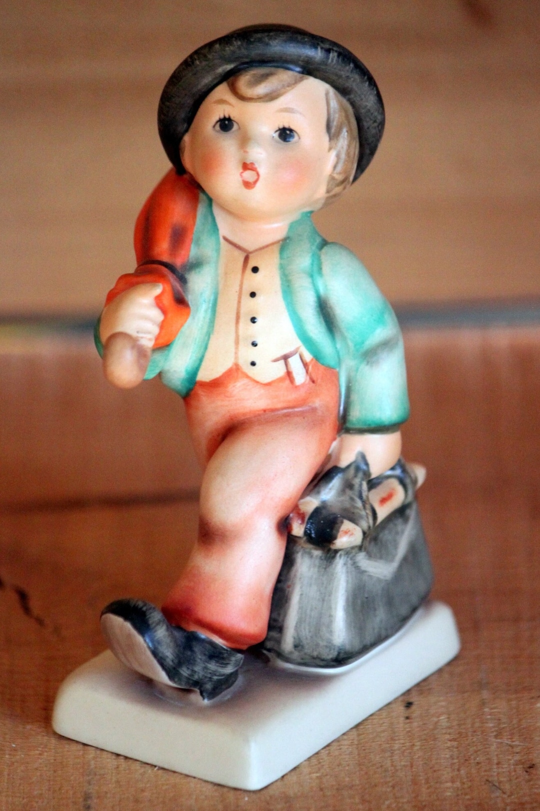 Vintage Hummel Merry Wanderer Figurine Signed 11 2/0 4.5 Inches Tall ...