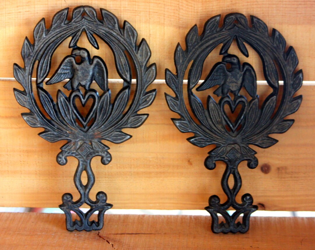 Vintage Rustic Wilton Cast Iron Eagle Americana Motif Trivets Set of 2 ...