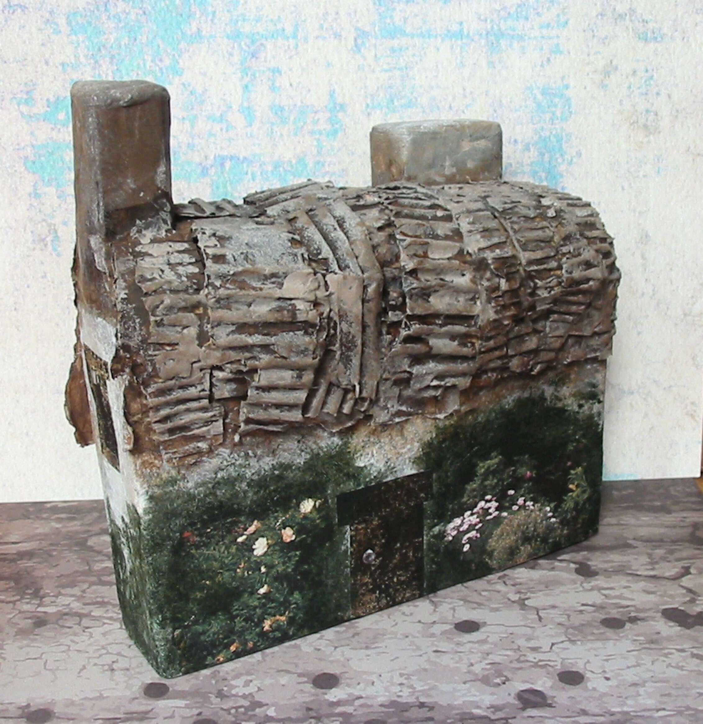 Old English Rustic Cottage Sculpture. Historic House Ornament. Country ...