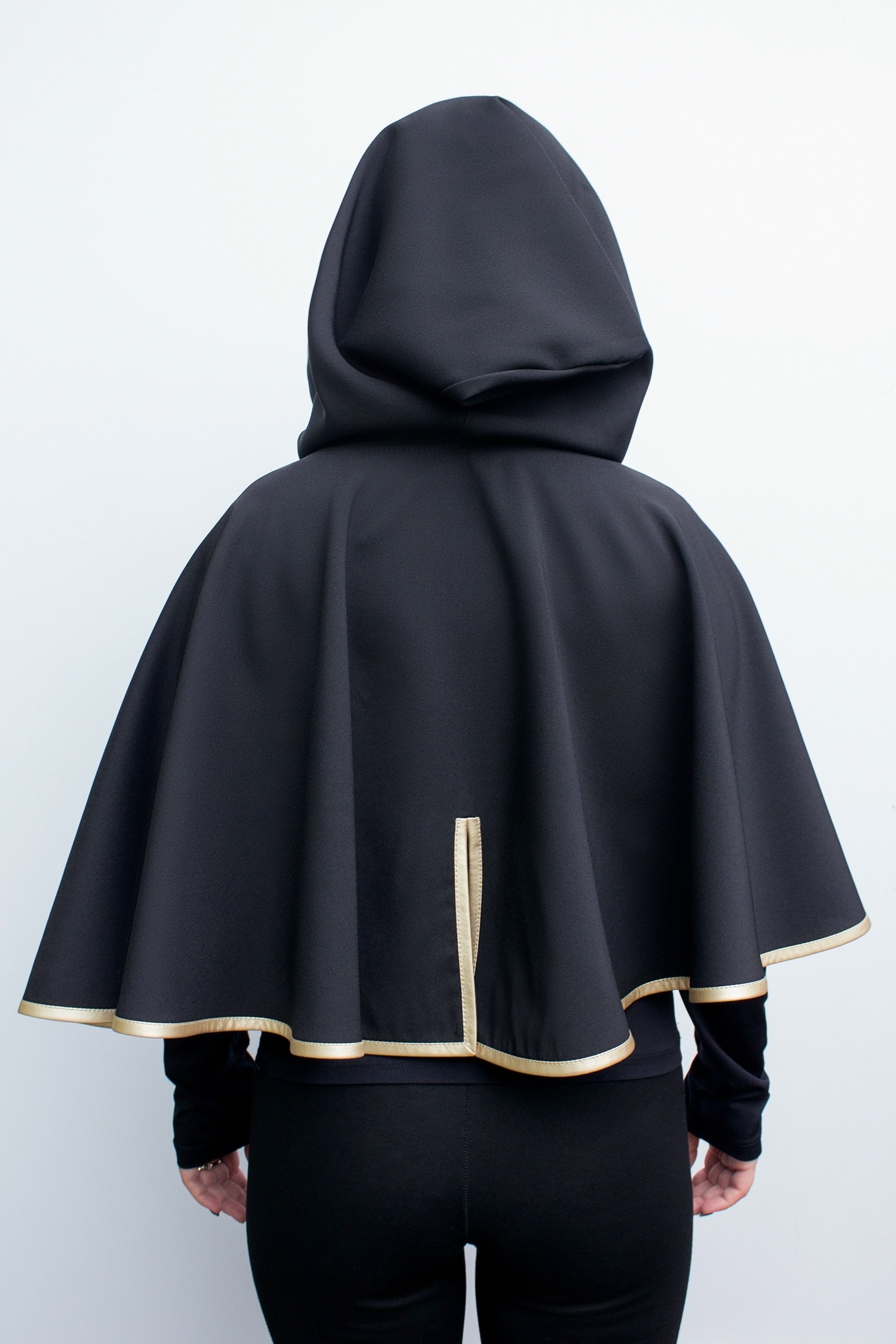 Anime Black Bulls Cosplay Cloak: Black Bull Squad Custom Cape, Women ...