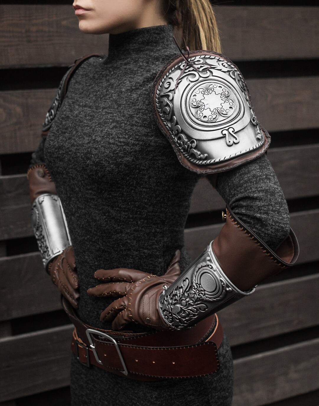 Syanna Cosplay Armor Set From Witcher Video Game , Sylvia Anna Outfit ...