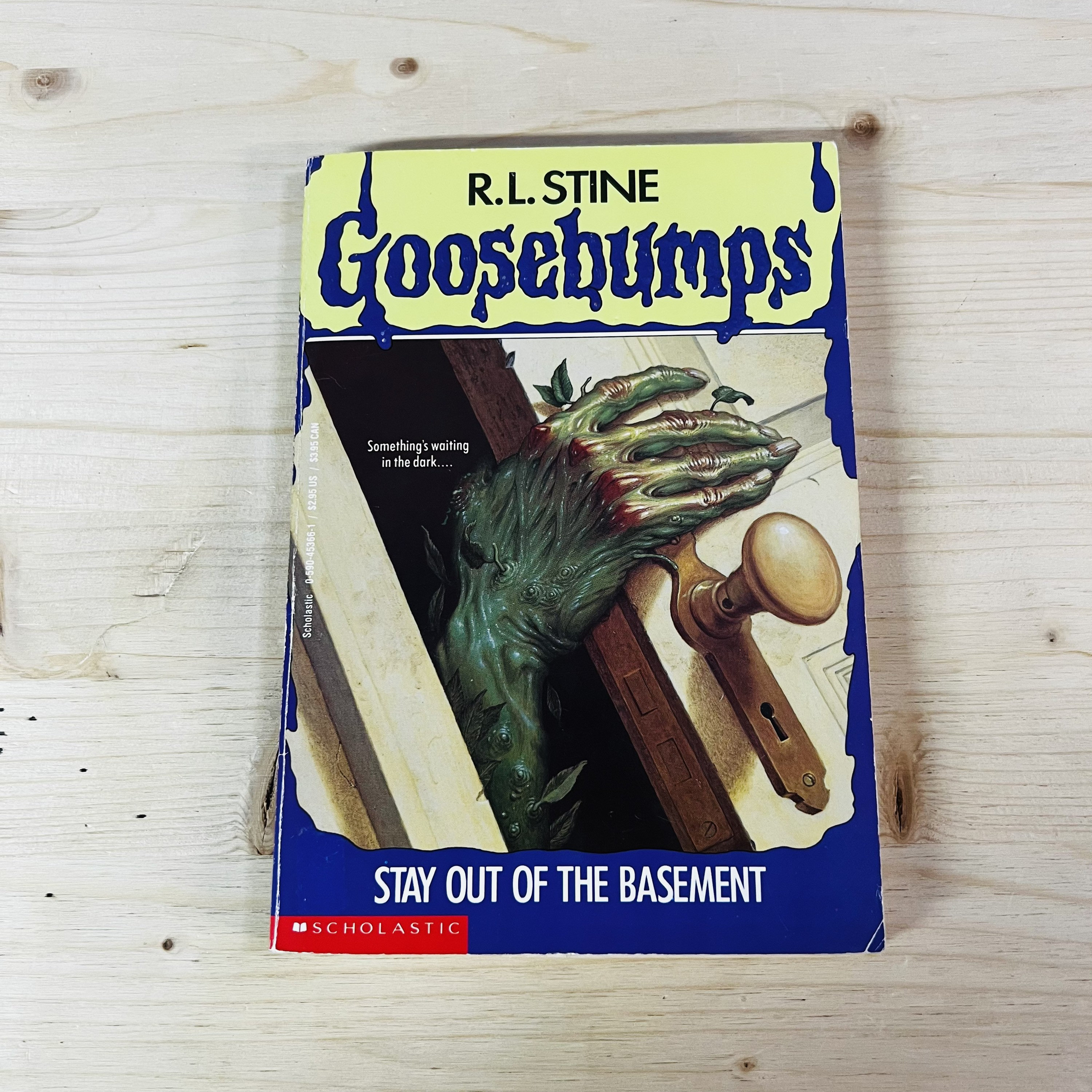 Rl Stine Stay Out Of The Basement