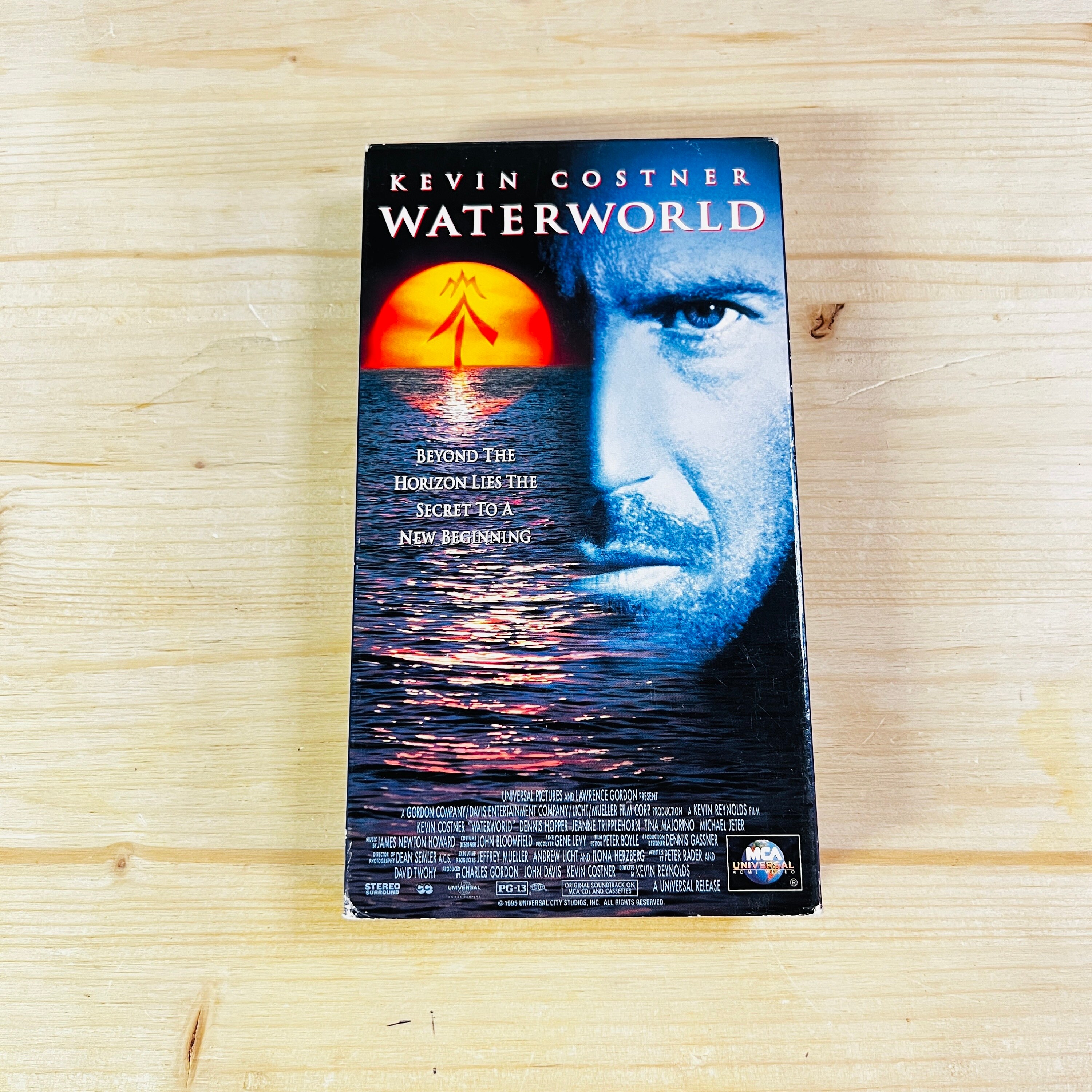 Waterworld Helen Costume