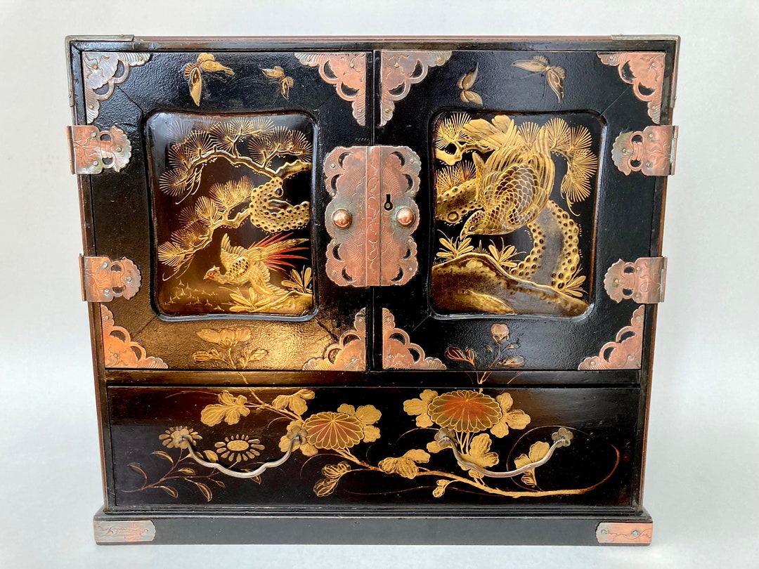 MINIATURE KODANSU CABINET - Japanese Black Lacquer Cabinet With Drawers ...