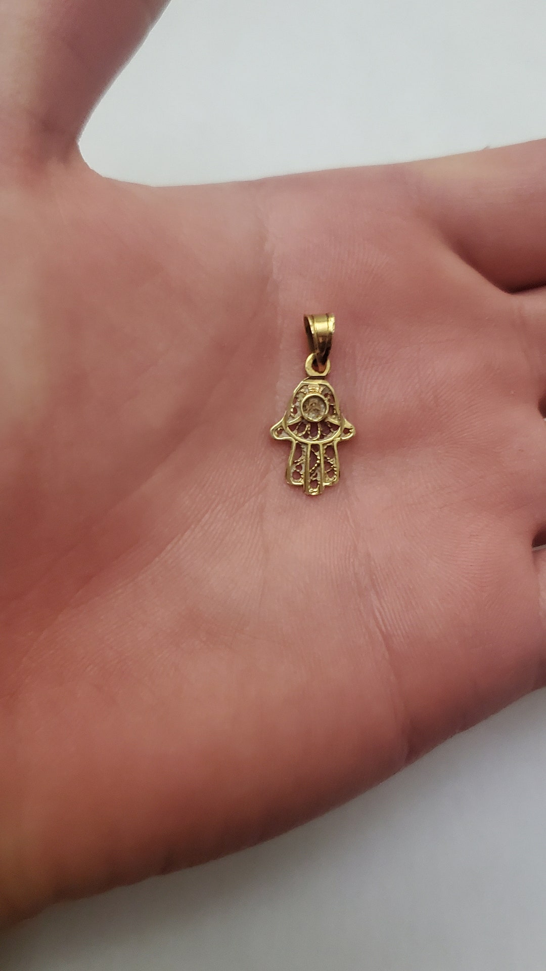 Vintage 14k Gold Small Hamsa Pendant - Etsy