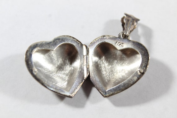Antique Sterling Silver 825 Stamped Pattern Heart Loc… - Gem