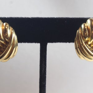 Vintage 18k Gold Shell Shape Chunky Stud Earring - Etsy