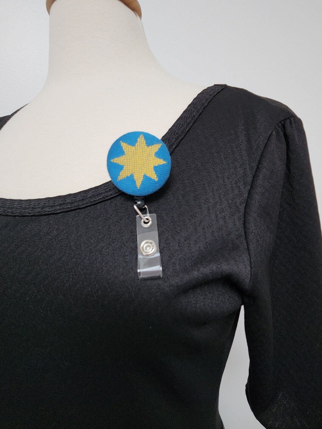 Sunburst Badge Reel, Recycled Baby Sling Fabric ID Holder - Etsy