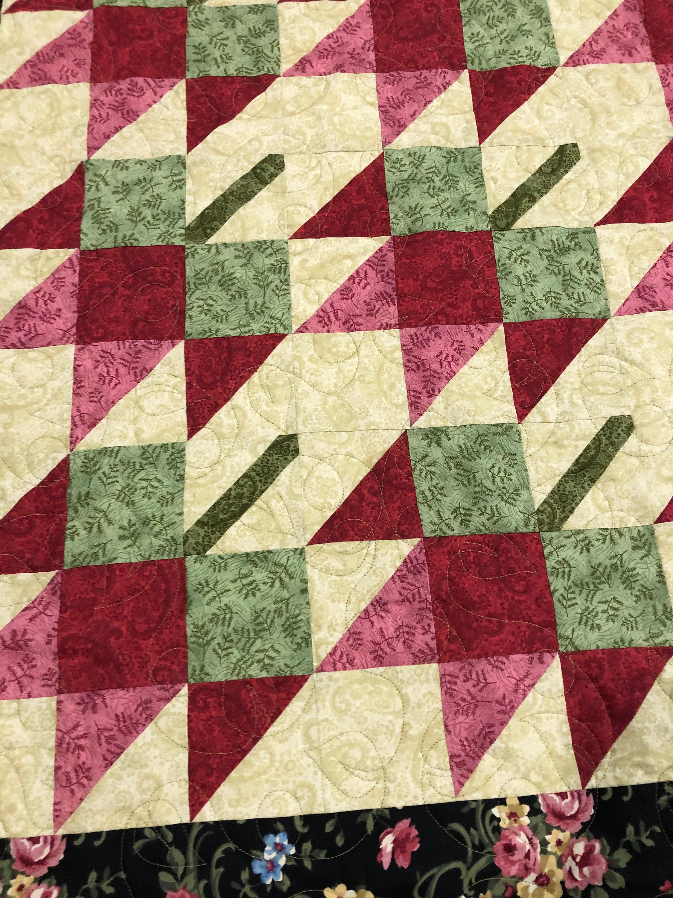 Falling Leaves, Throw Quilt, Fall Quilt, Leaves, Green and Red Quilt ...