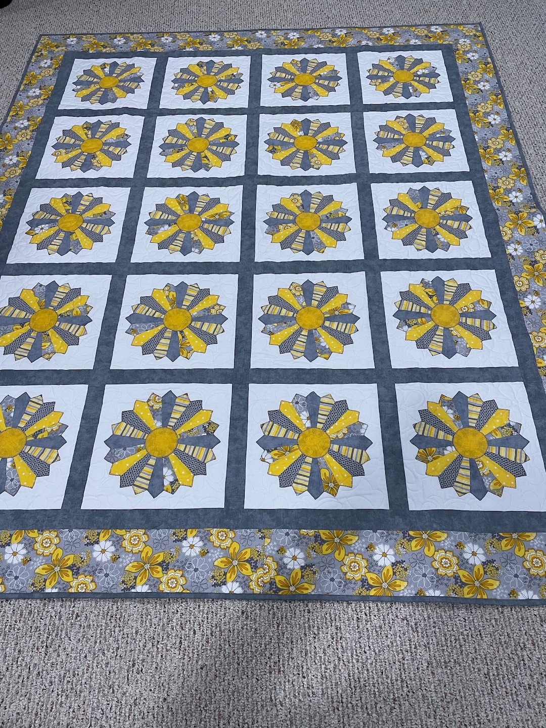 Dresden Plate, Gray and Yellow Quilt, Flower Quilt, Queen/king Quilt ...