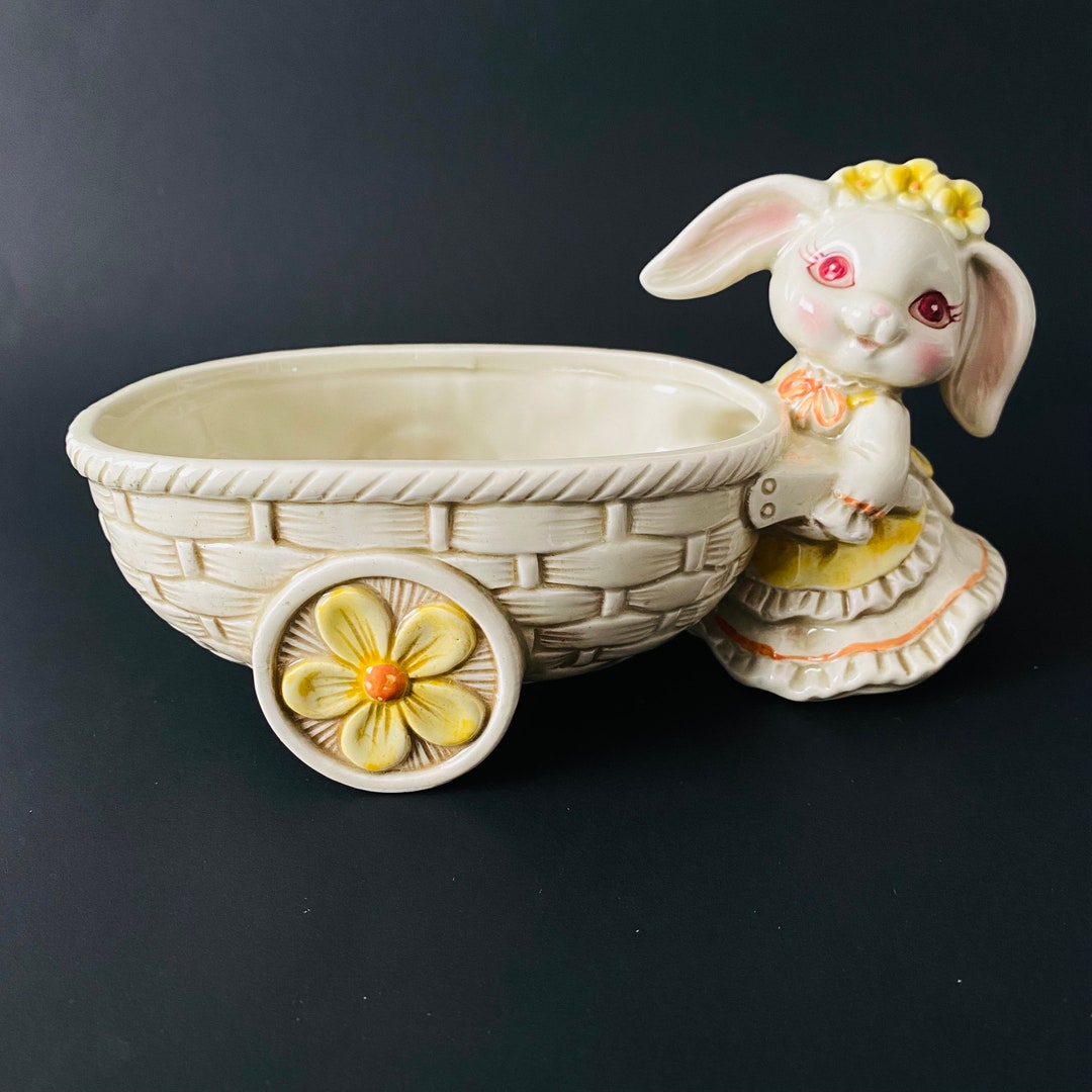 Vintage Anthropomorphic Bunny Rabbit Beige Ceramic Planter Giftcraft ...