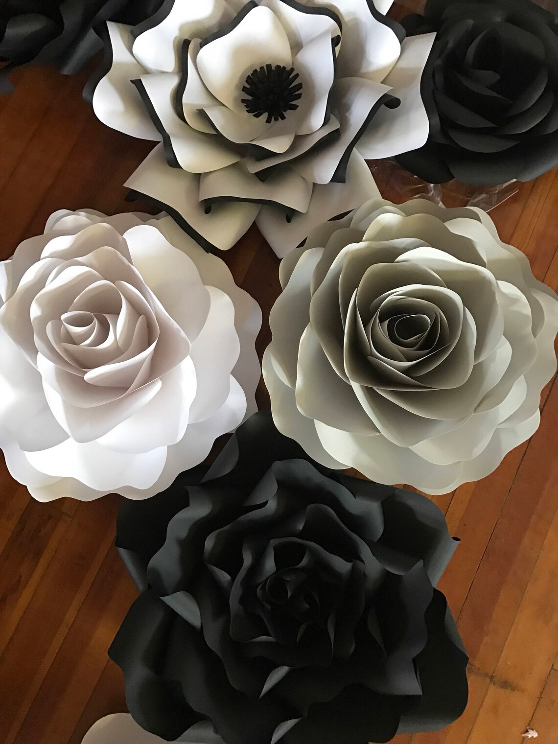 Paper Flower Backdrop / Giant Paper Flowers Wall / Paper | Etsy