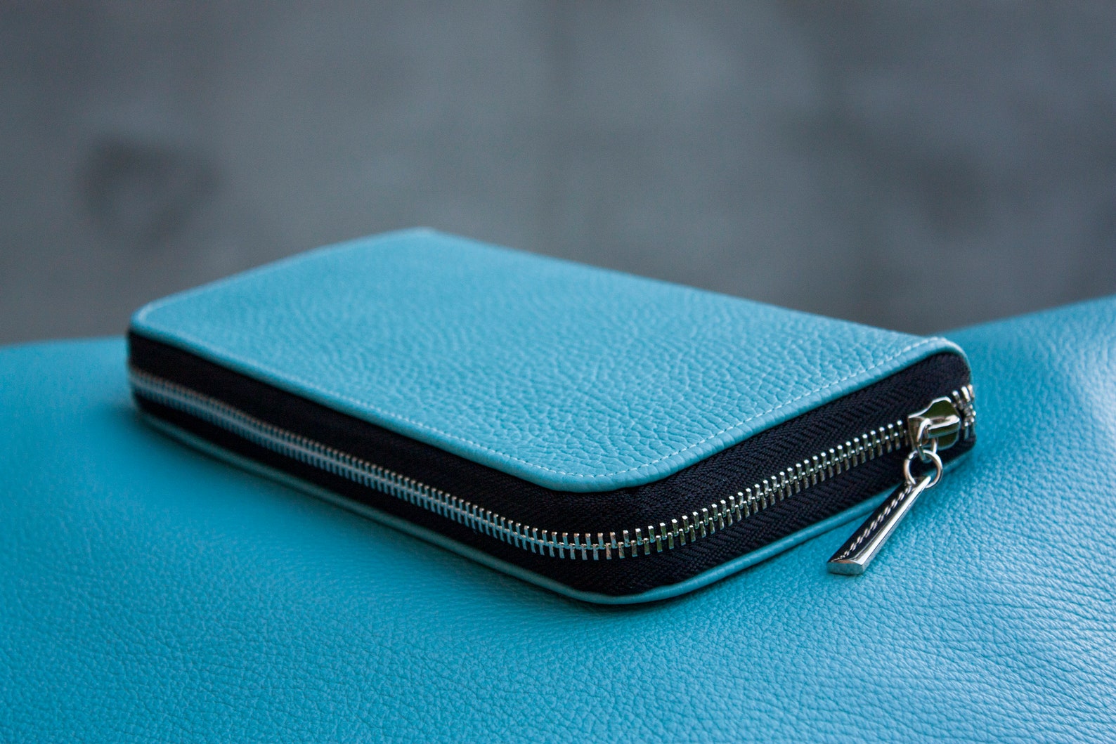 Women Turquoise Blue Leather Tote Bag and Zipper Wallet Set Minimalist ...