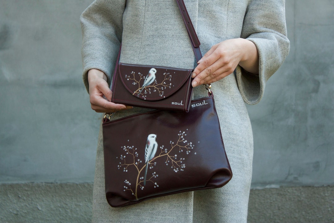 Women Shoulder Purse With White Bird Painting Burgundy Color Purse Soft ...